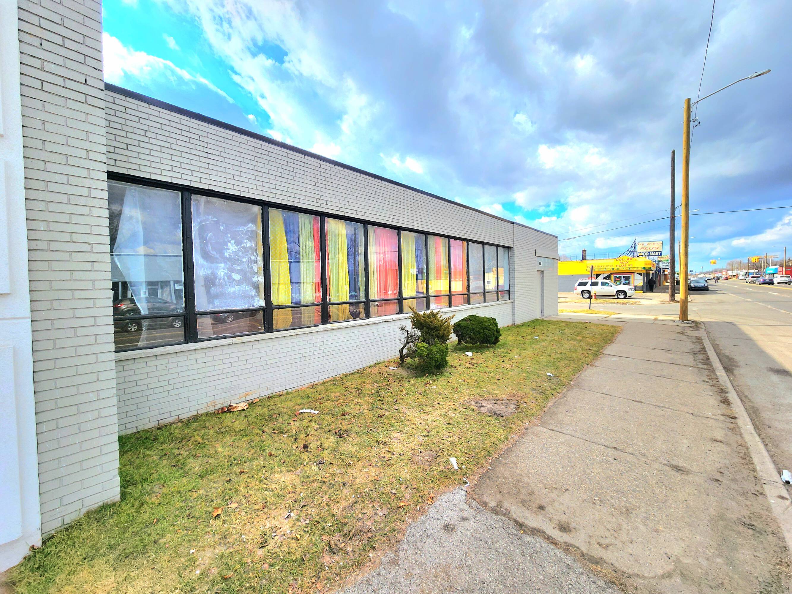 15851 W Seven Mile Rd, Detroit, MI 48235 | Crexi.com