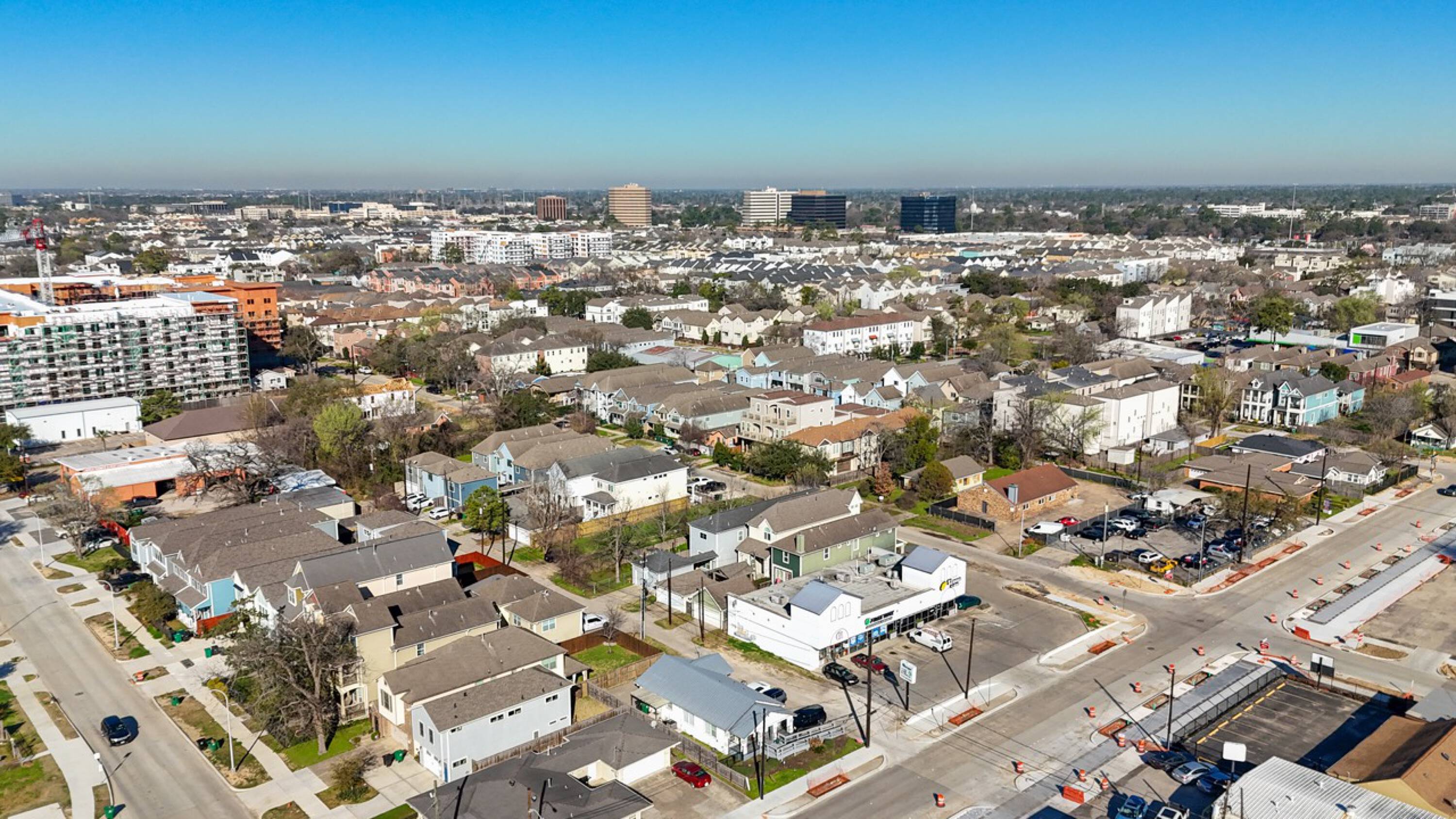 2009 N Durham Dr, Houston, TX 77008 | Crexi.com