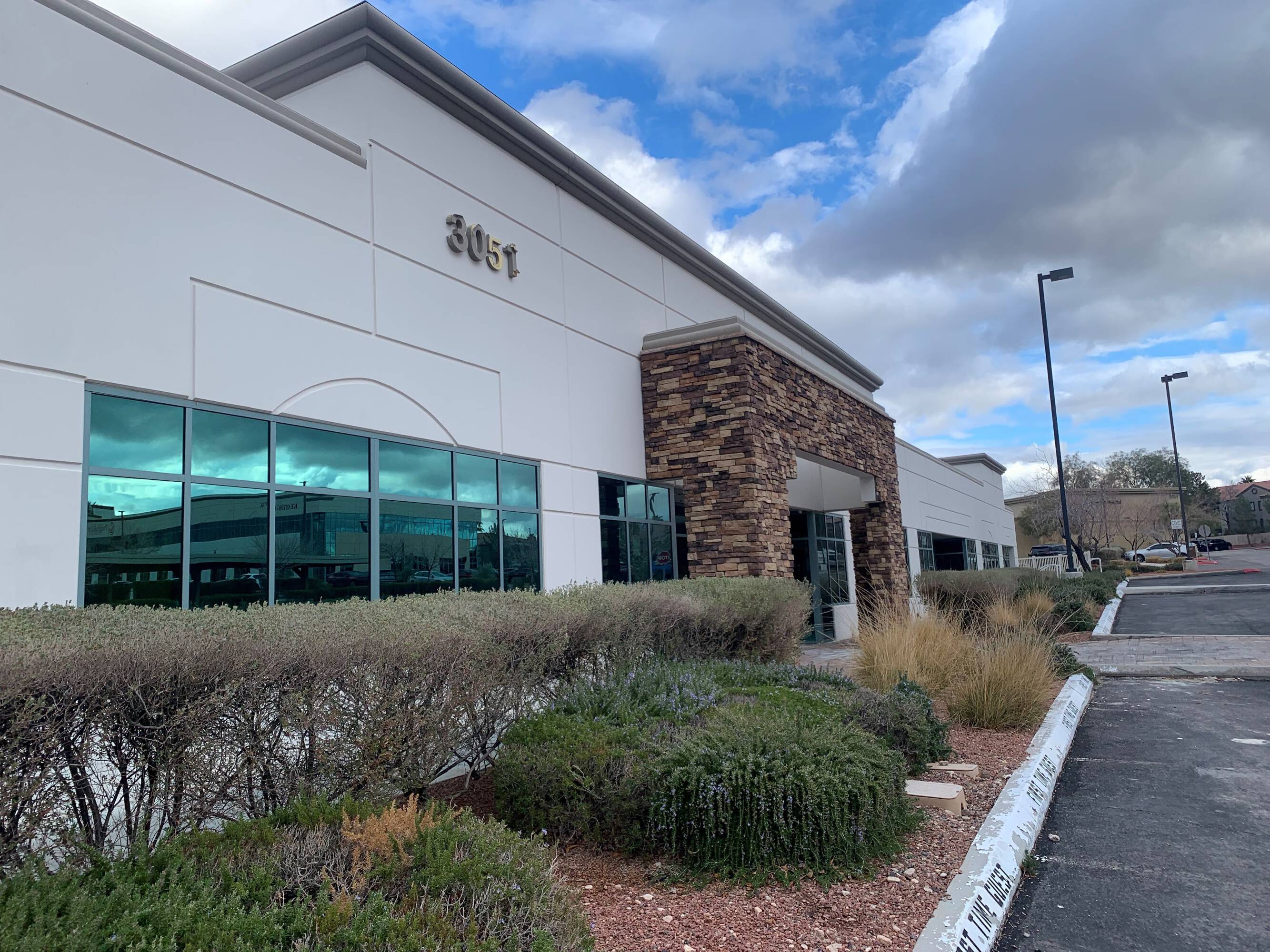 3051 W Horizon Ridge Pkwy, Henderson, NV 89052 | Crexi.com