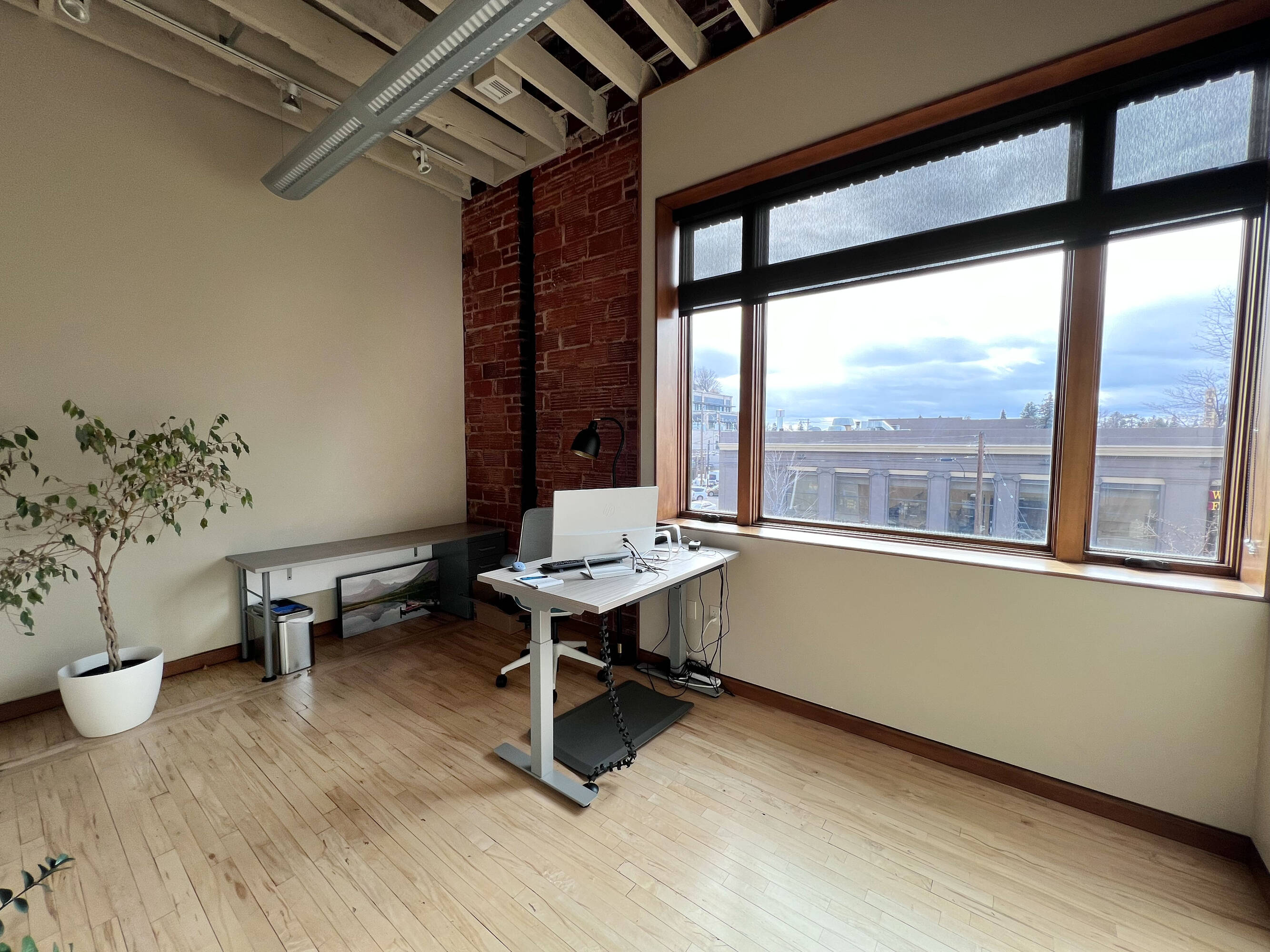 1000 NW Wall St, Bend, OR 97703 | Crexi.com