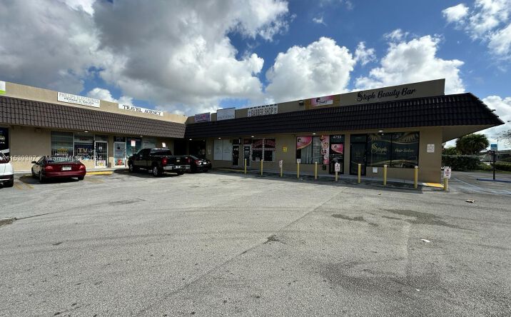 4753 NW 167th St # 4753, Miami Gardens, FL 33055 | Crexi.com