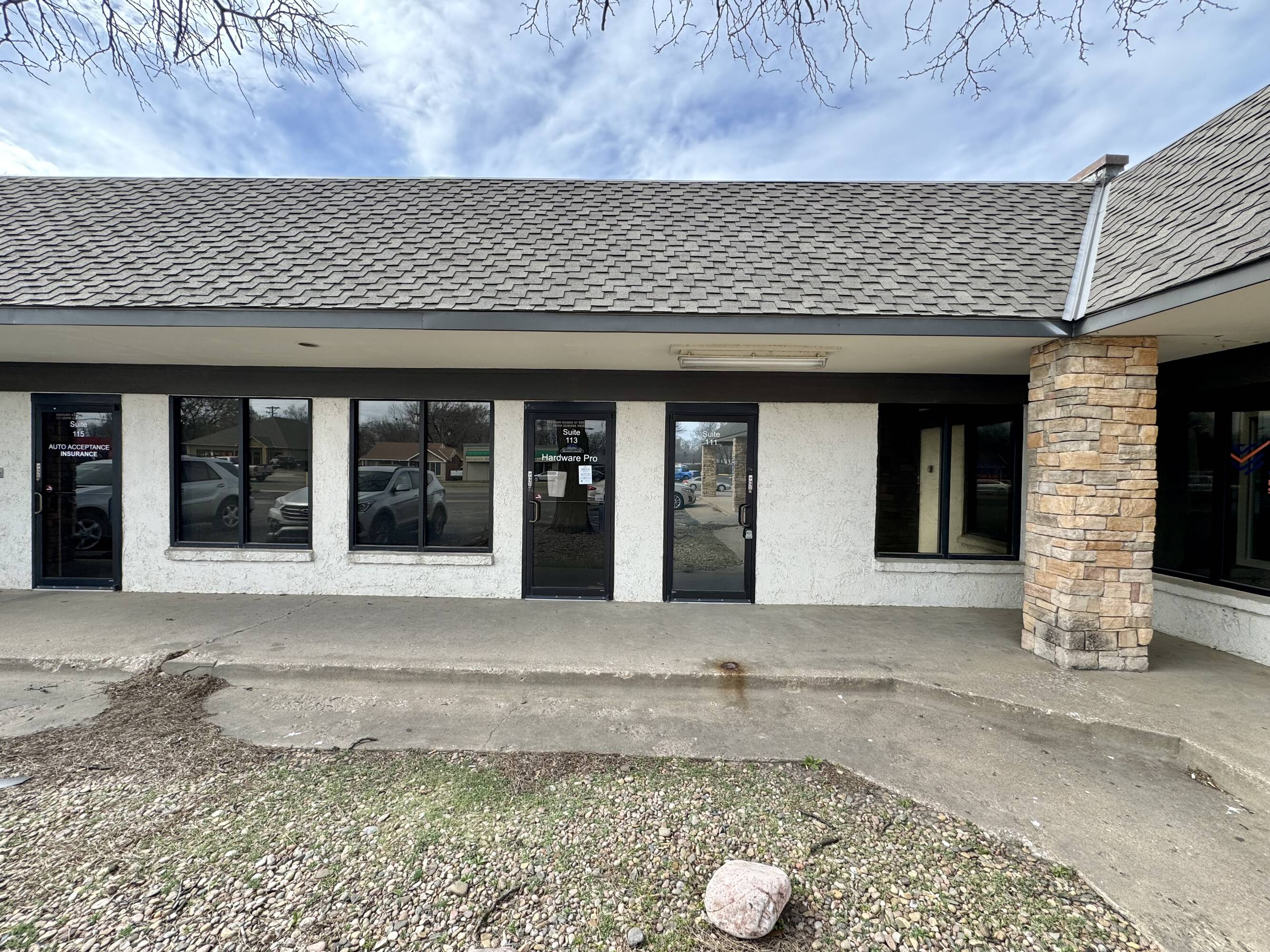 125 S West St, Wichita, KS 67213 | Crexi.com
