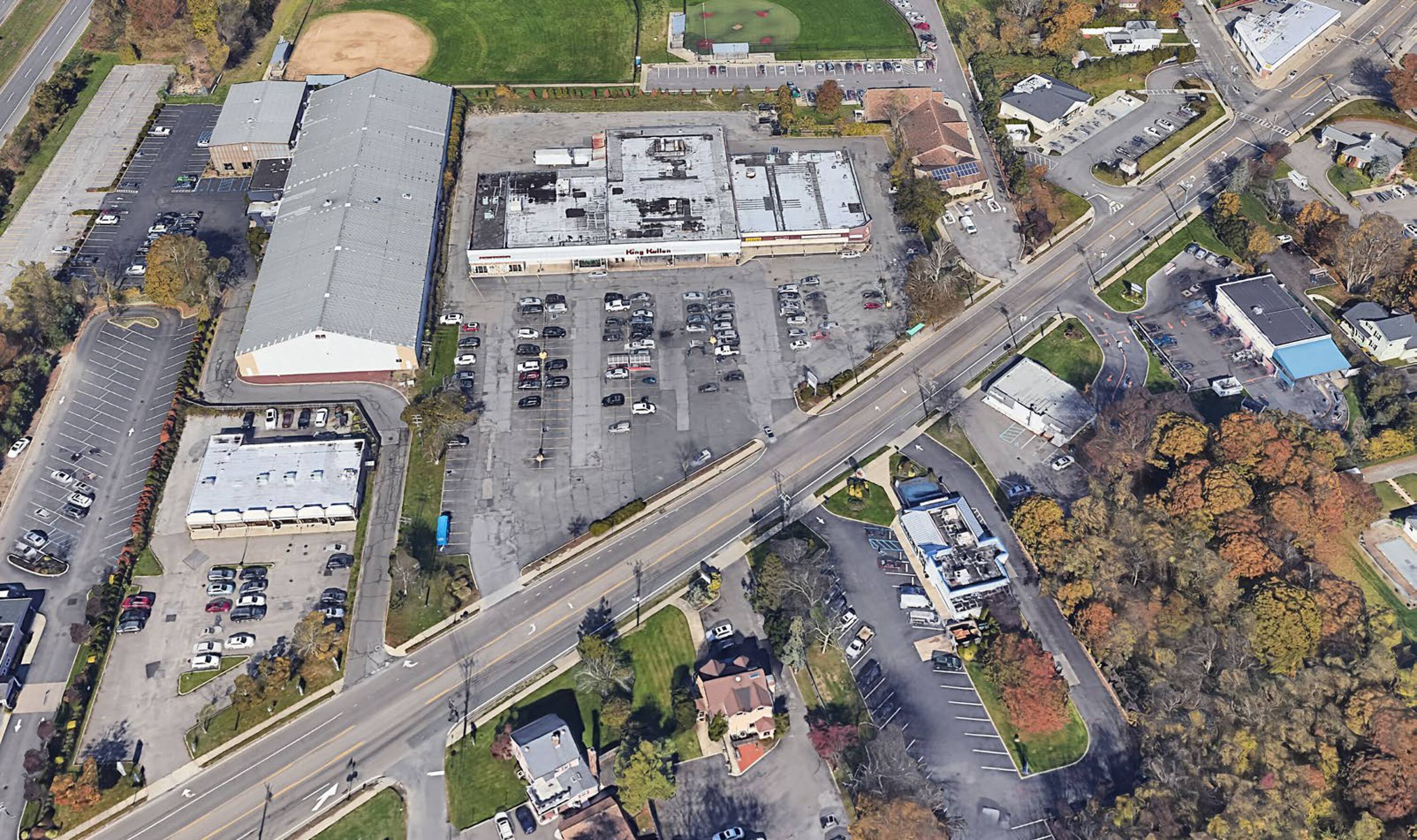 11-33 Montauk Hwy, Blue Point, NY 11715 | Crexi.com