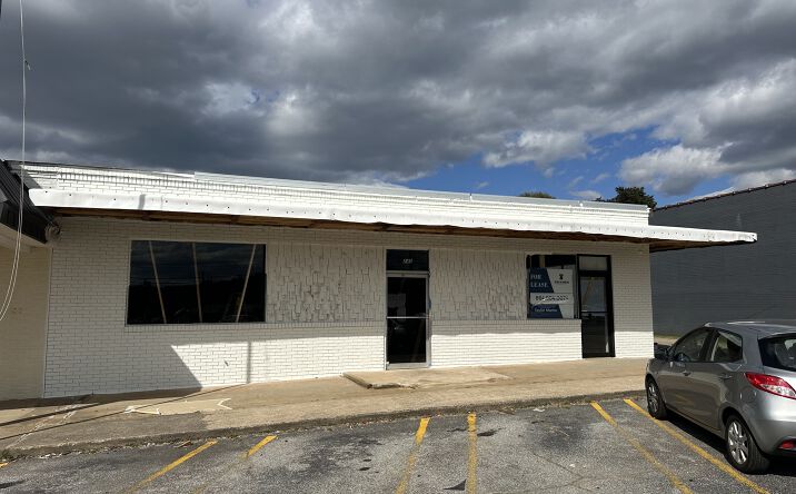 2037 E Main St, Easley, SC 29640 | Crexi.com