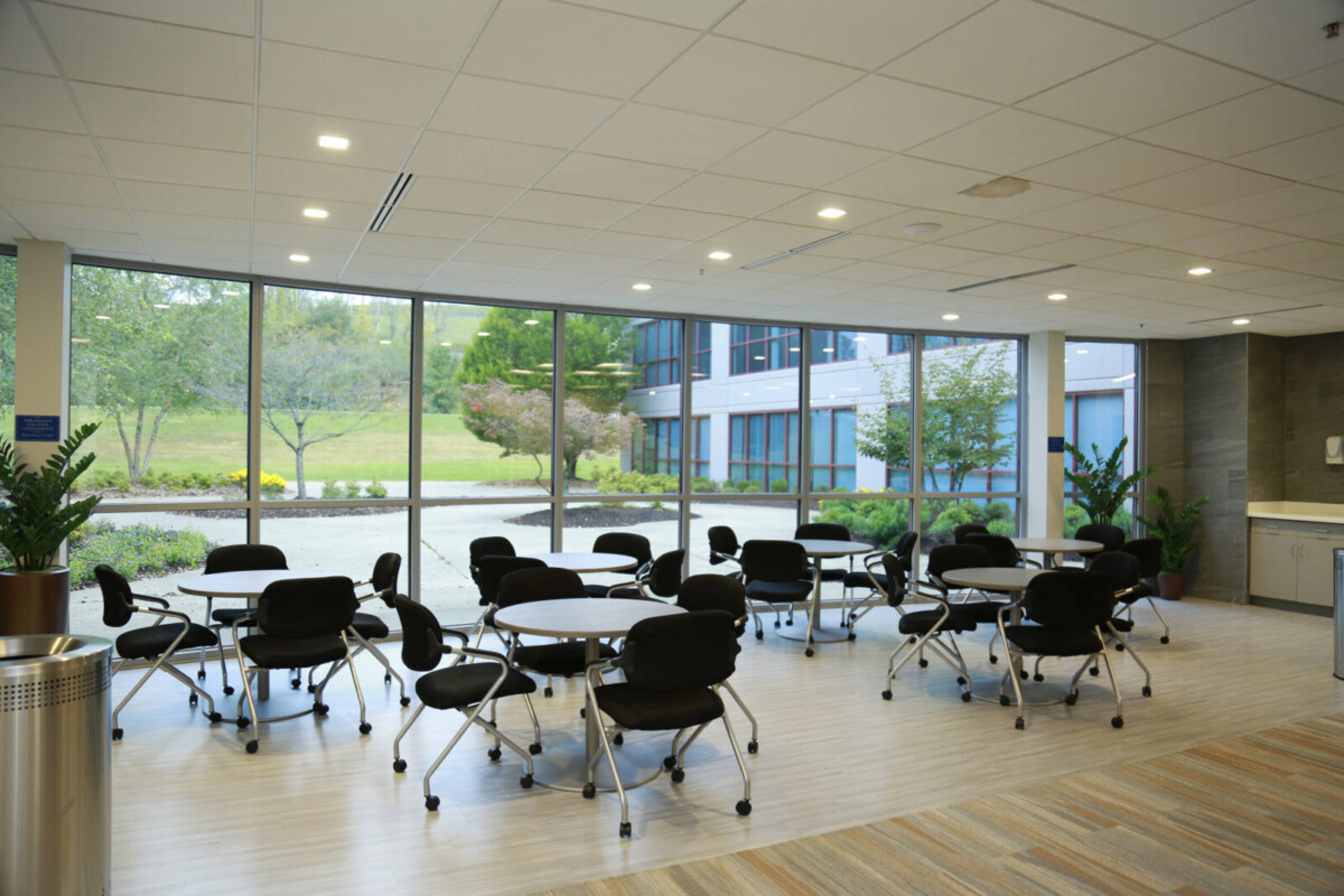 1000 TECHNOLOGY DR O Fallon MO 63368-2239 APN: 3-157E-8956-00-000B.0000000 | Crexi.com