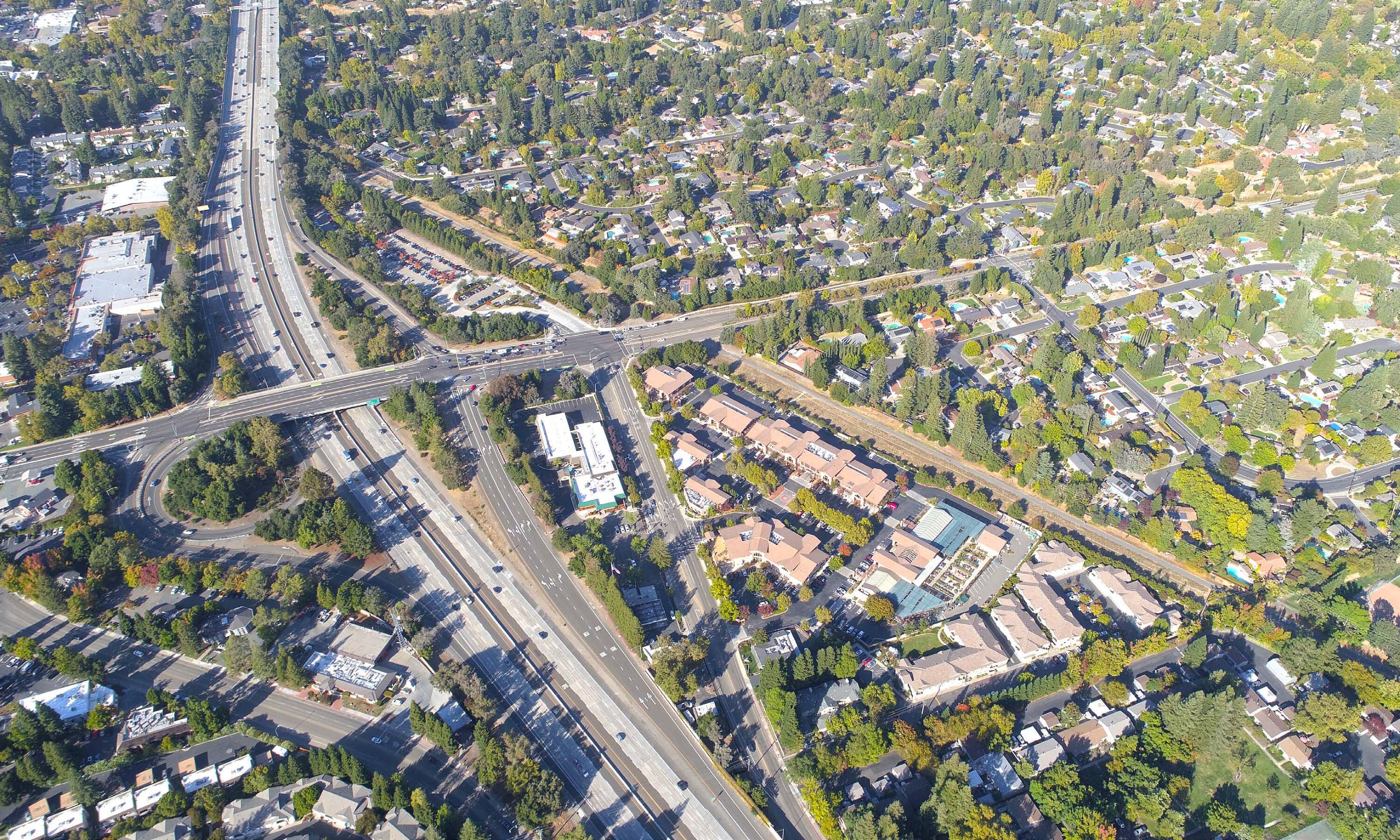 Intersection of Sycamore Valley Road and Camino Ramon, Danville, CA ...