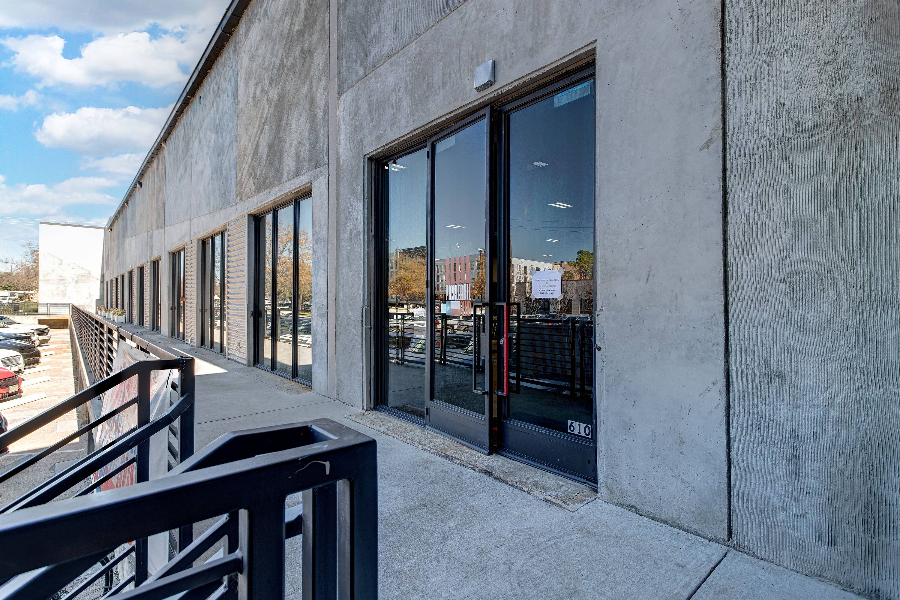 600 W 6th St, Houston, TX 77007 | Crexi.com