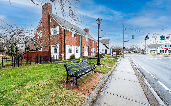 10 W Main St, Clinton, CT 06413 | Crexi.com