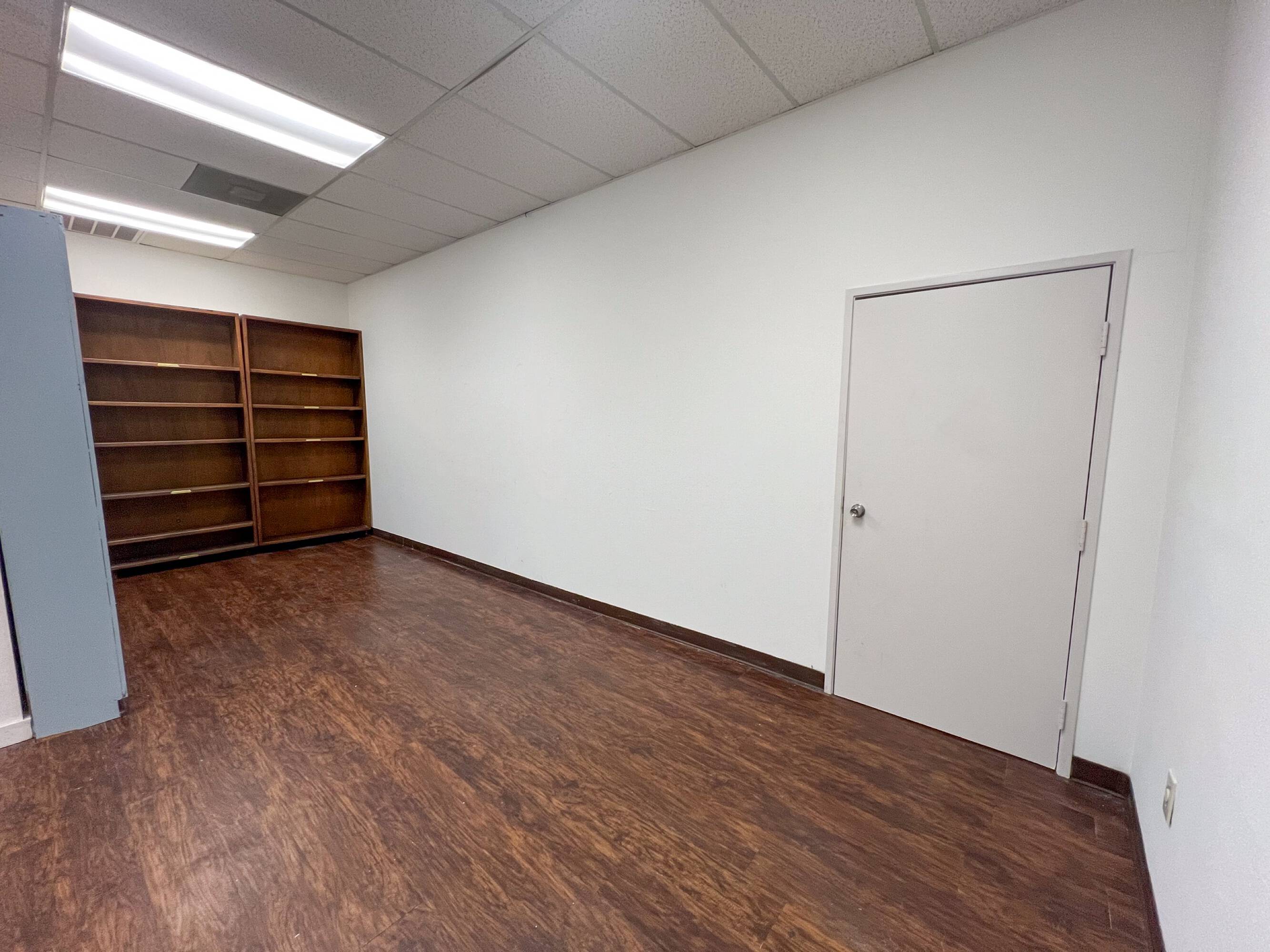 1305 SW Loop 410, San Antonio, TX 78227 | Crexi.com