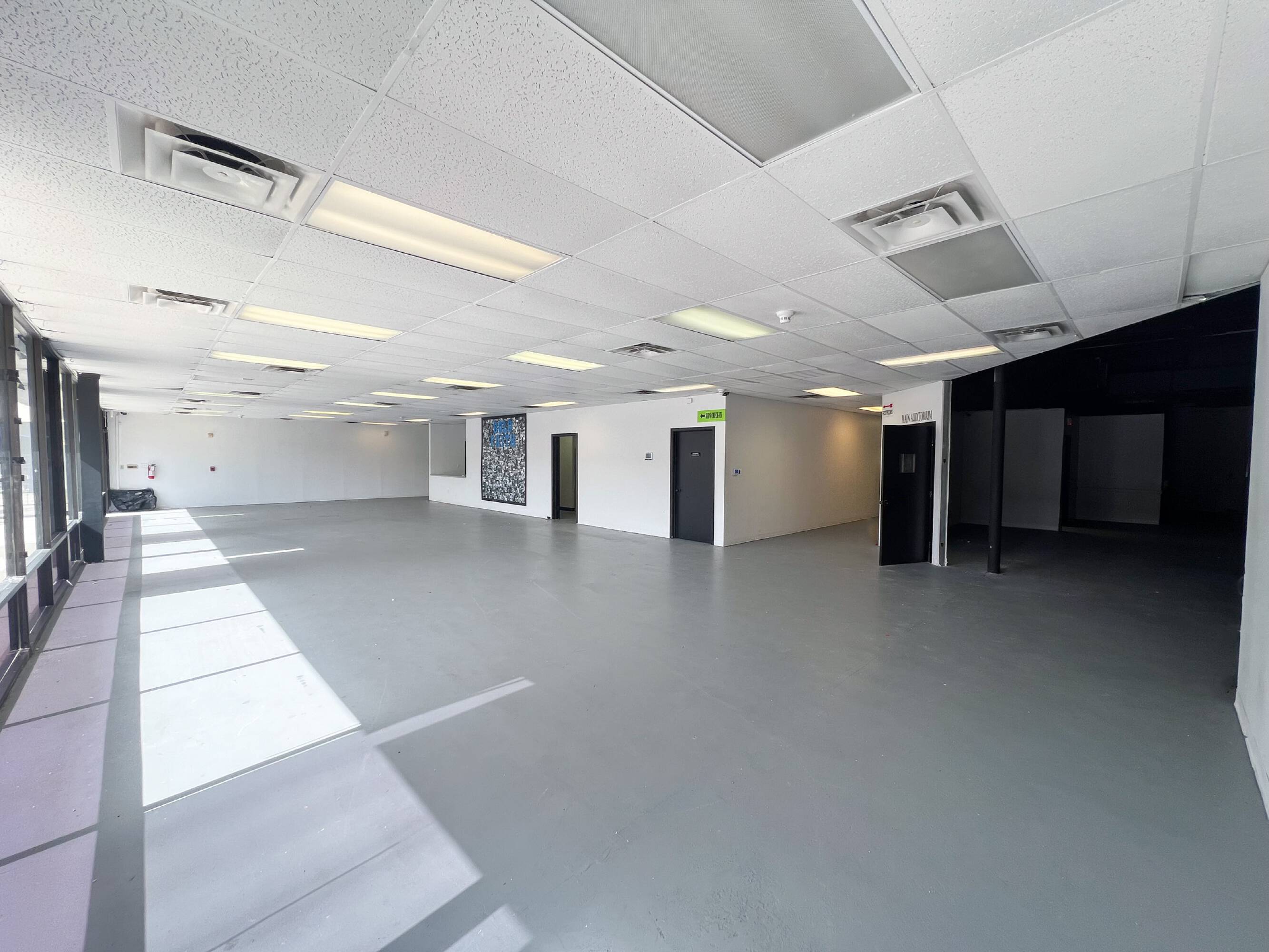 1305 SW Loop 410, San Antonio, TX 78227 | Crexi.com