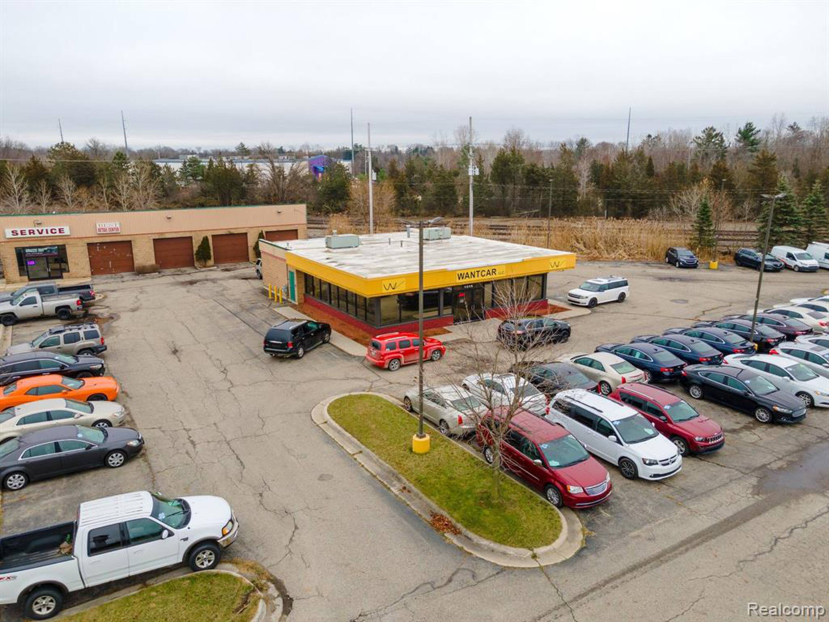 1315 S Waverly Rd, Lansing, MI 48917 | Crexi.com