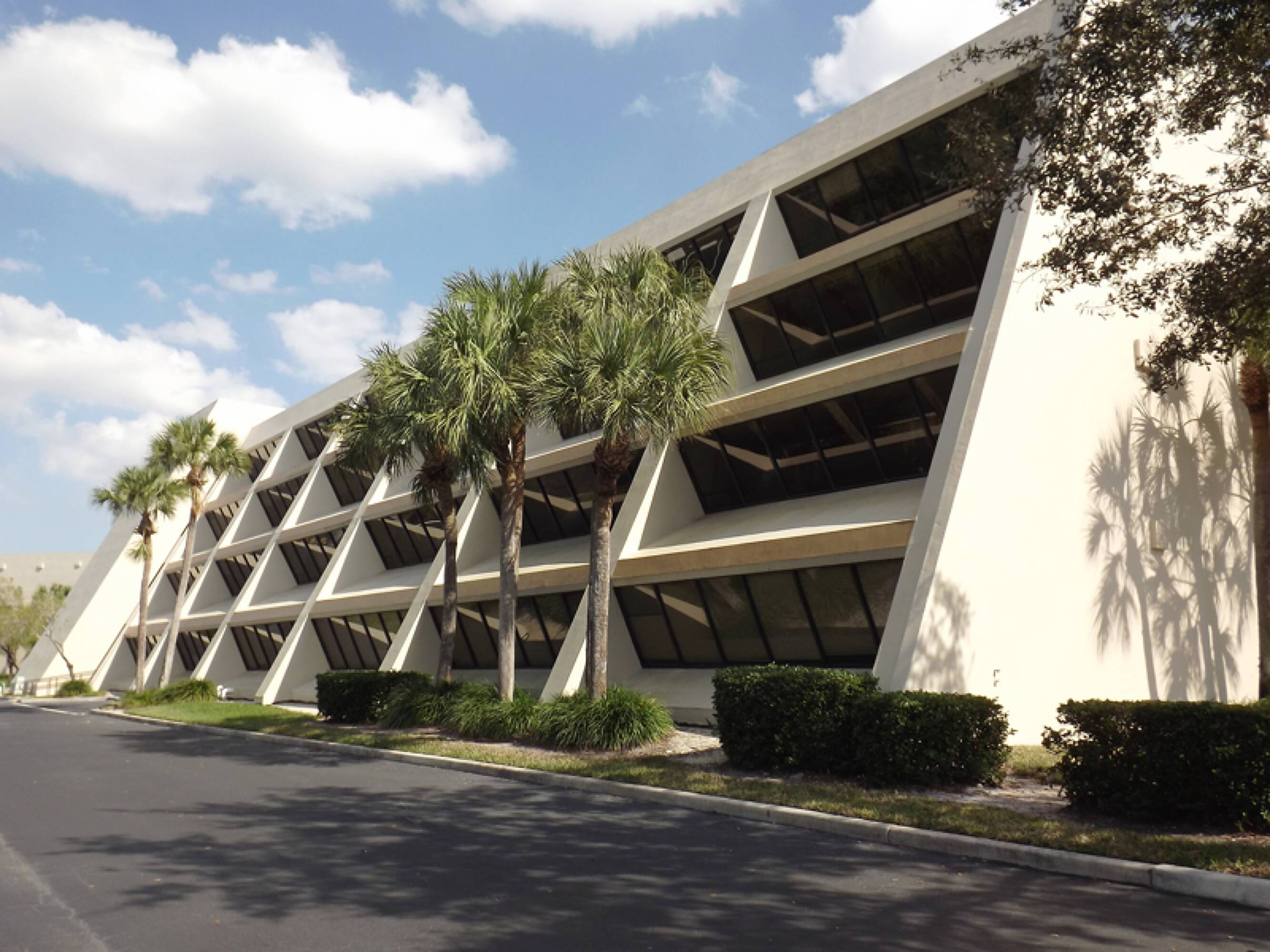 3800 Inverrary Blvd, Lauderhill, FL 33319 | Crexi.com