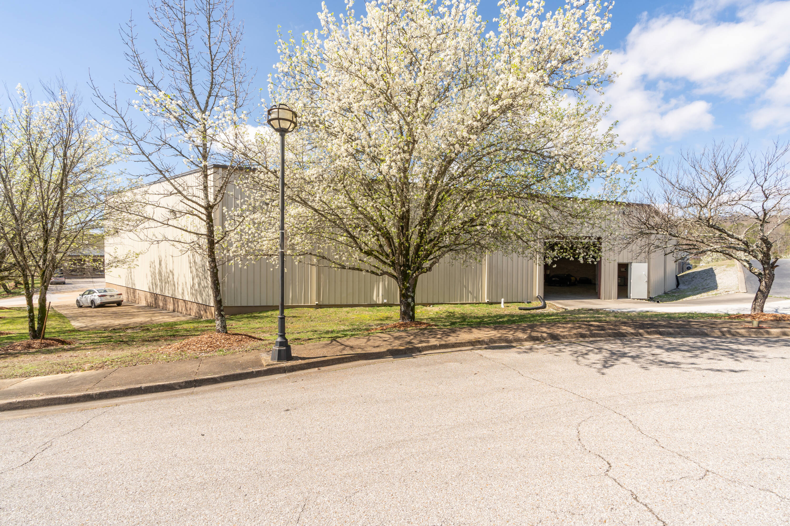 351 LABELING WAY Chattanooga TN 37419-2395 APN: 154 009.31 | Crexi.com