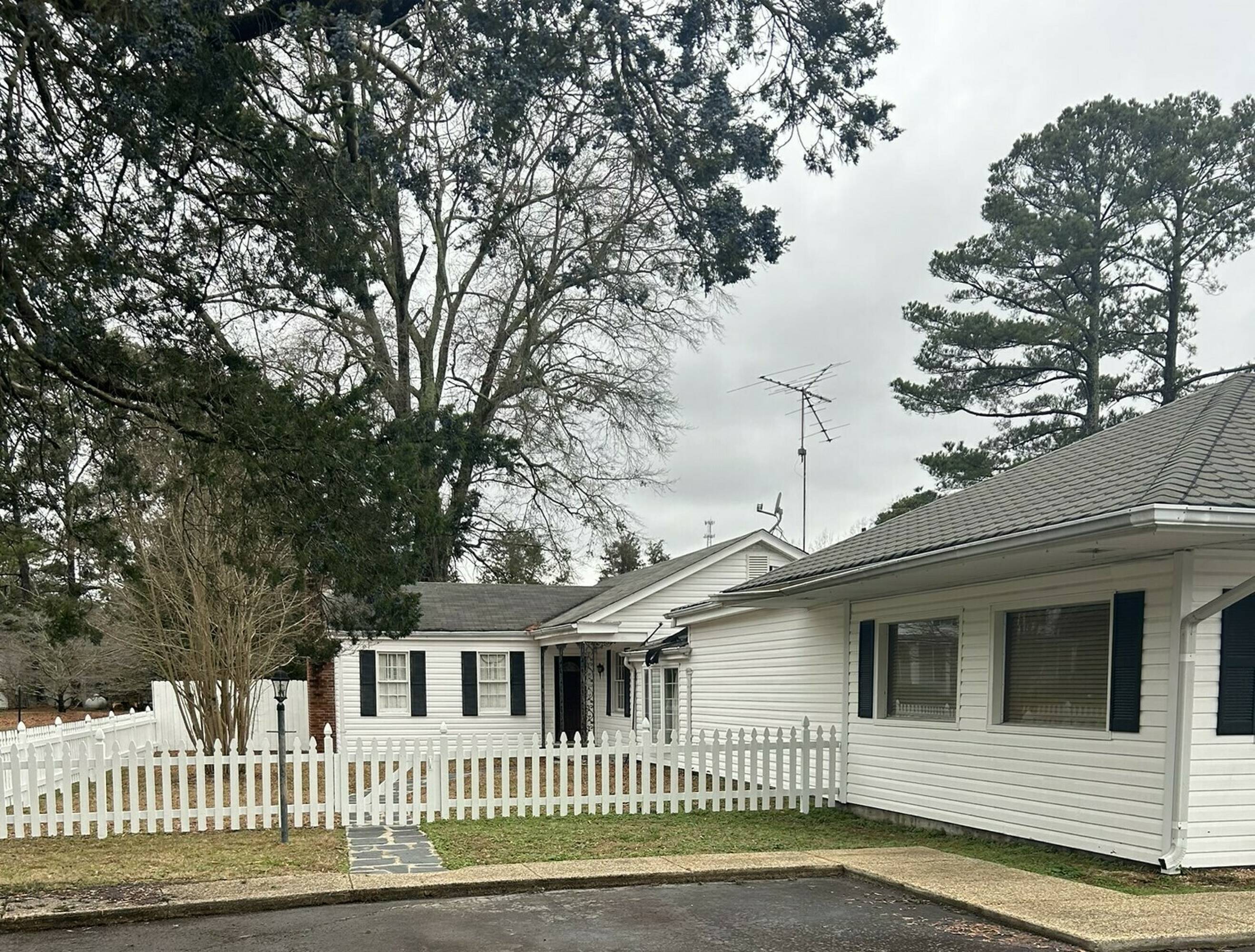 11865 Rolfe Hwy, Surry, VA 23883 | Crexi.com