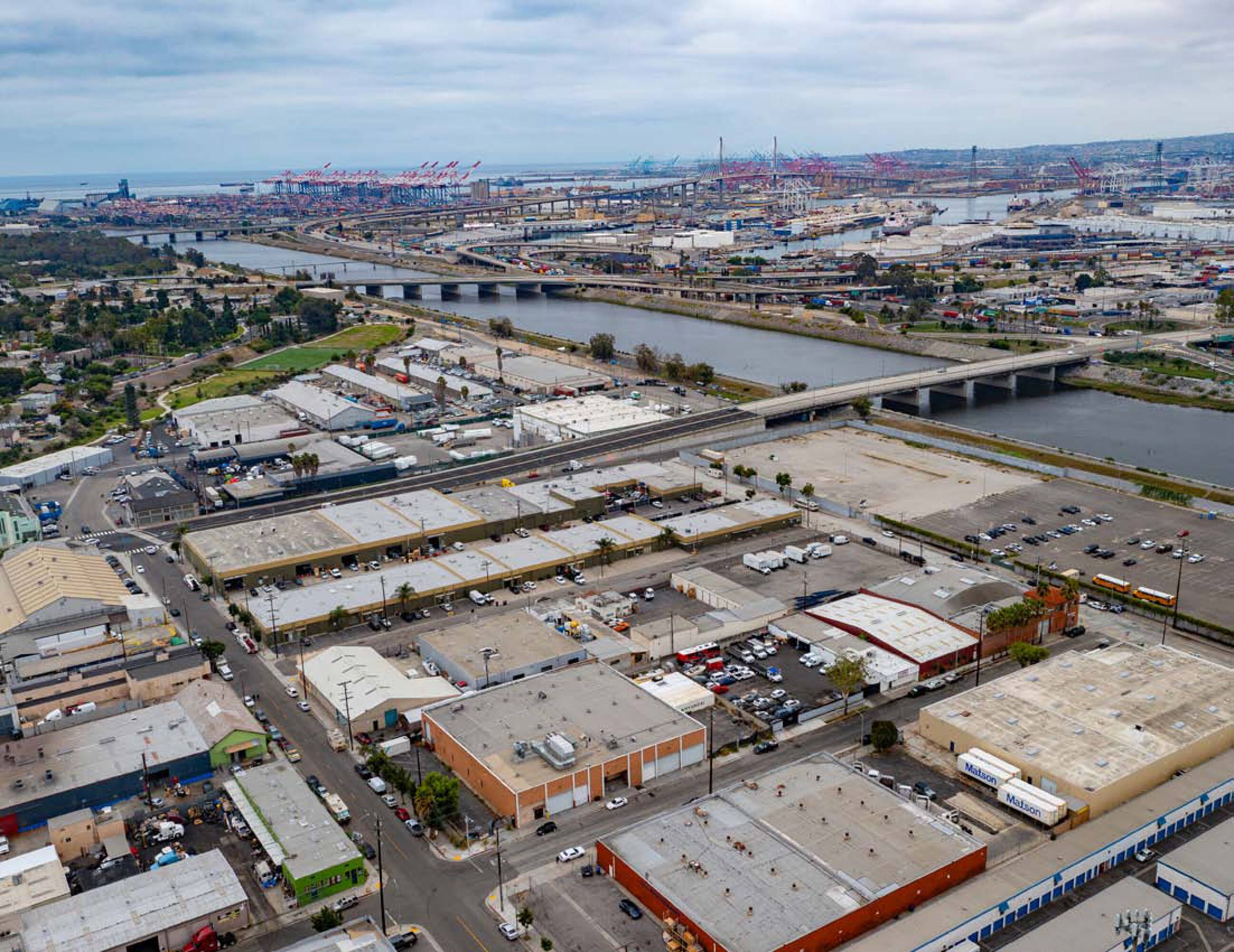 724 W COWLES ST Long Beach CA 90813-1419 APN: 7271-008-001 | Crexi.com