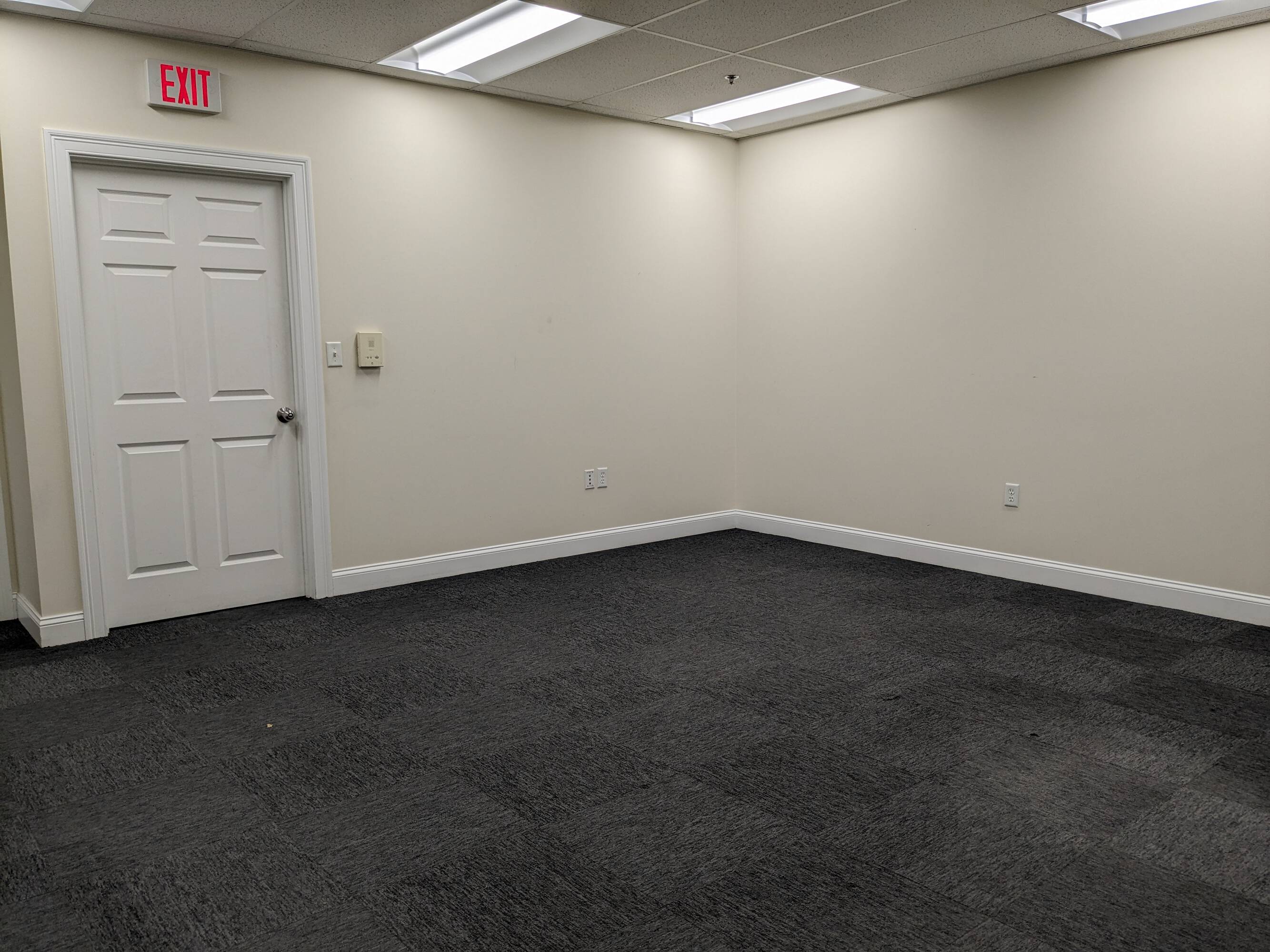 795 WORCESTER ST # 843 Springfield MA 01151-1000 APN: SPRI S:12525 P:0650 | Crexi.com