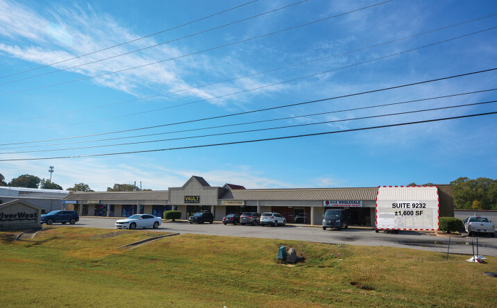 9200 Maumelle Blvd, North Little Rock, AR 72113 | Crexi.com