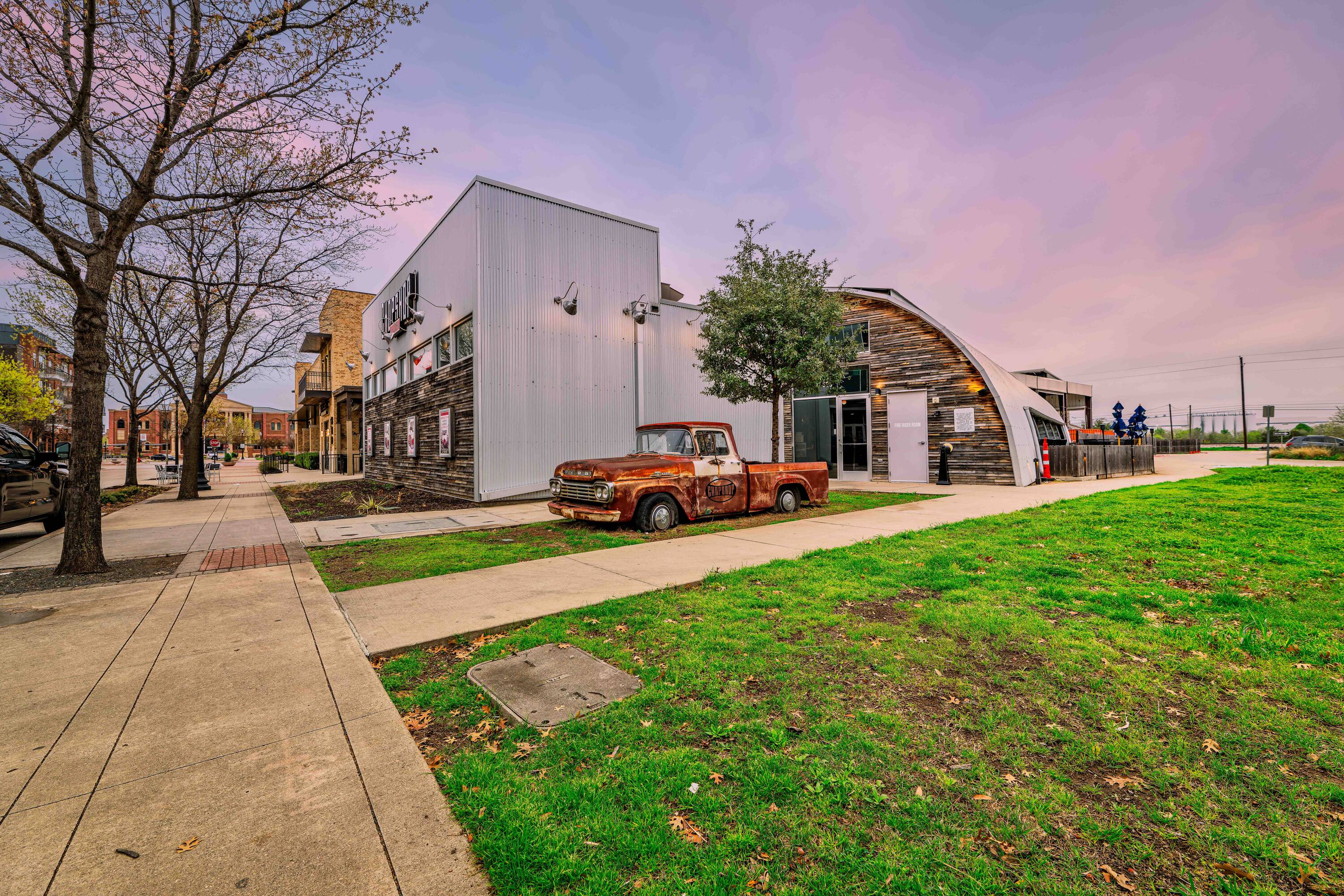 309 S Oak St, Roanoke, TX 76262 | Crexi.com