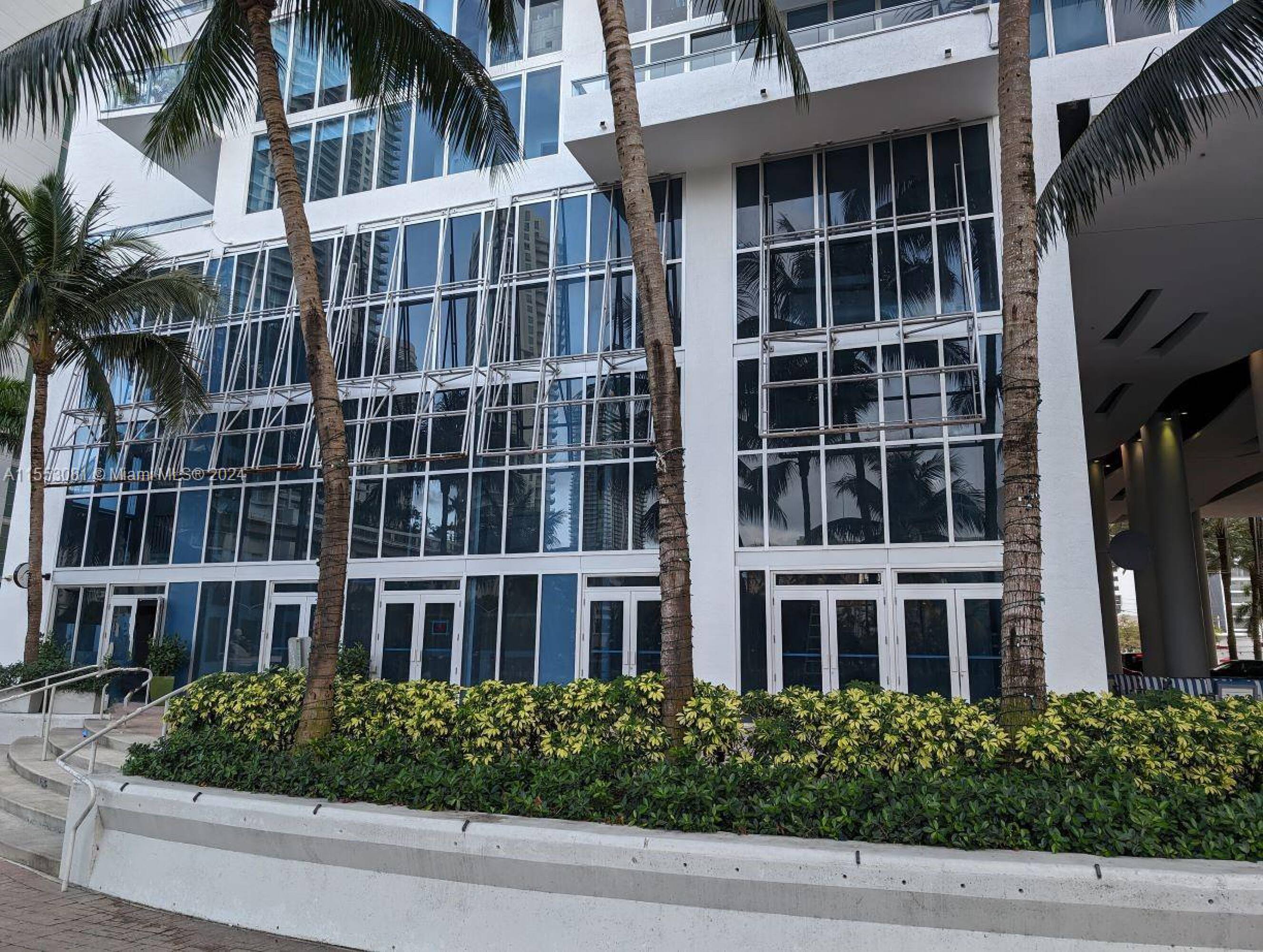 175 SW 7th St, Miami, FL 33130 | Crexi.com