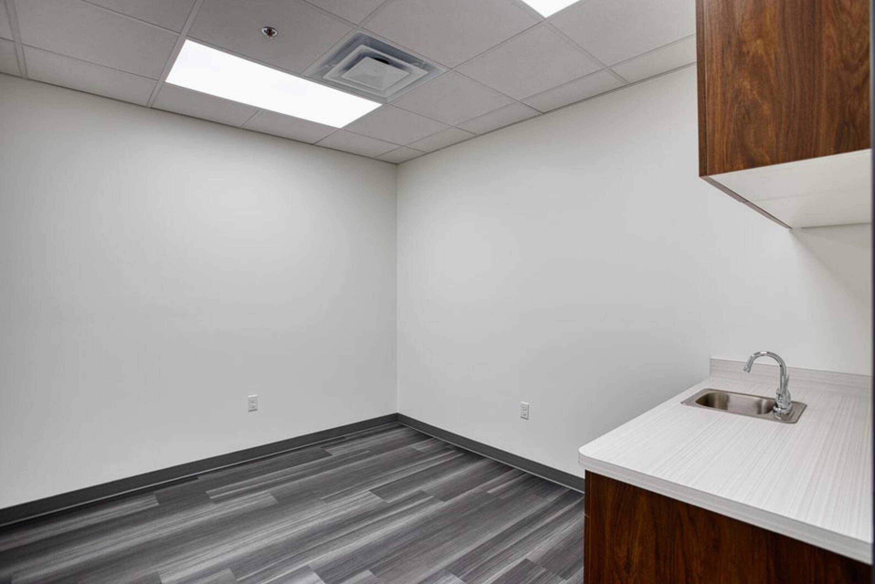 214 N W Ave, Jackson, MI 49201 | Crexi.com