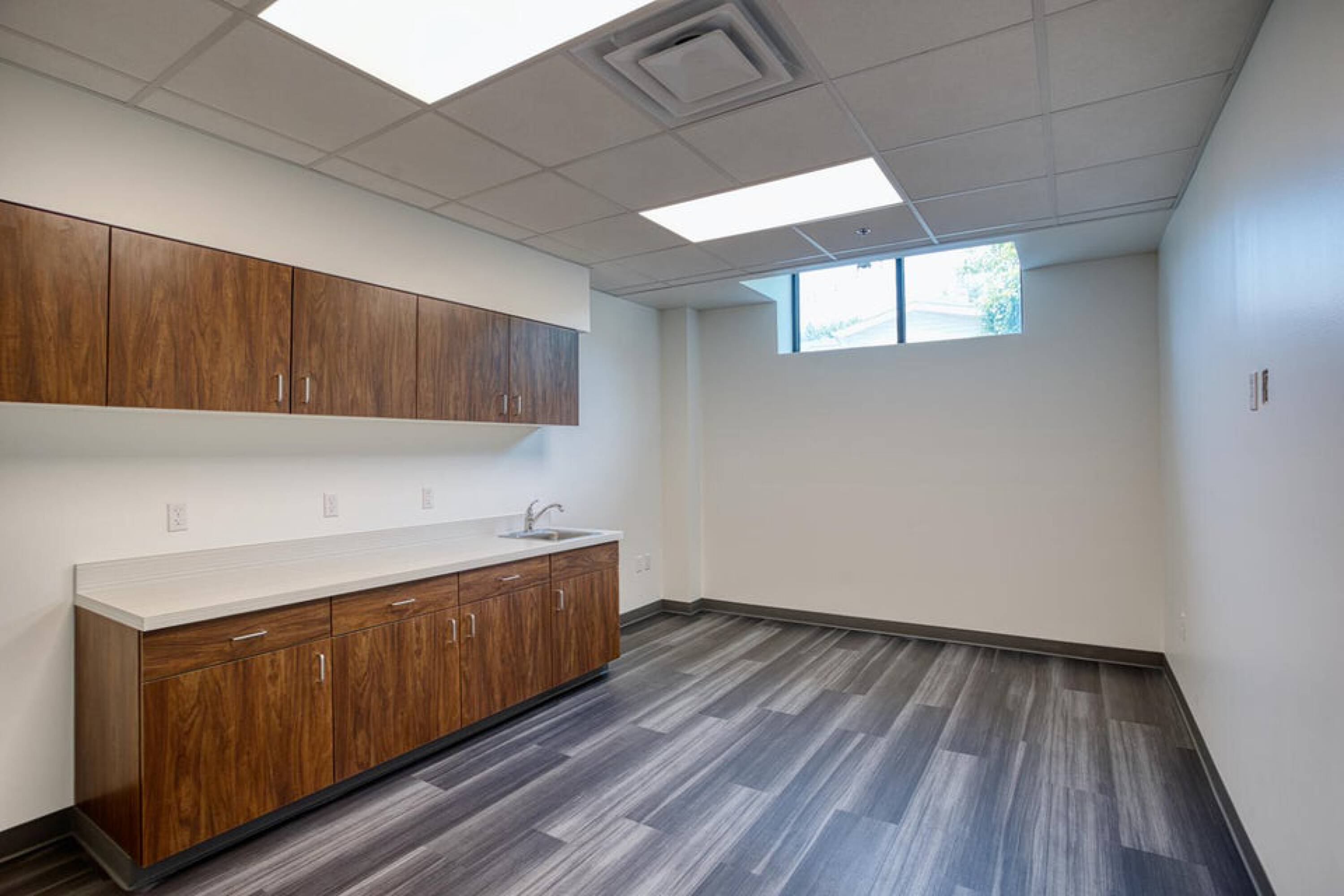 214 N W Ave, Jackson, MI 49201 | Crexi.com