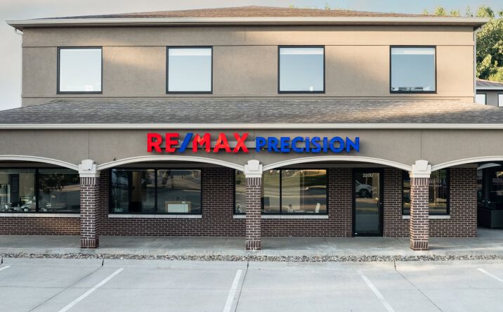 2200 Woodlands Pkwy, Clive, IA 50325 | Crexi.com