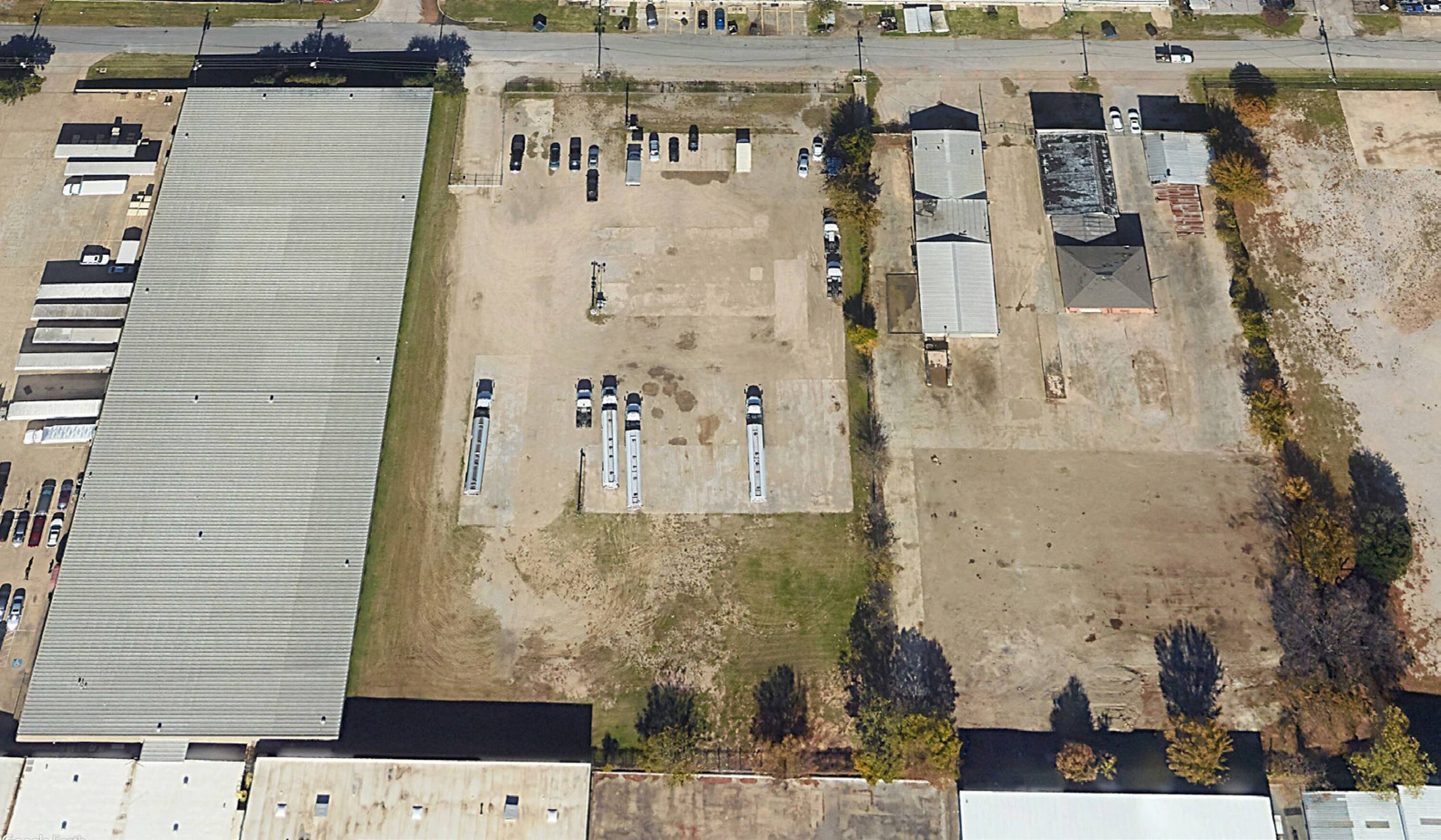 1611 Hinton St, Dallas, TX 75235 | Crexi.com