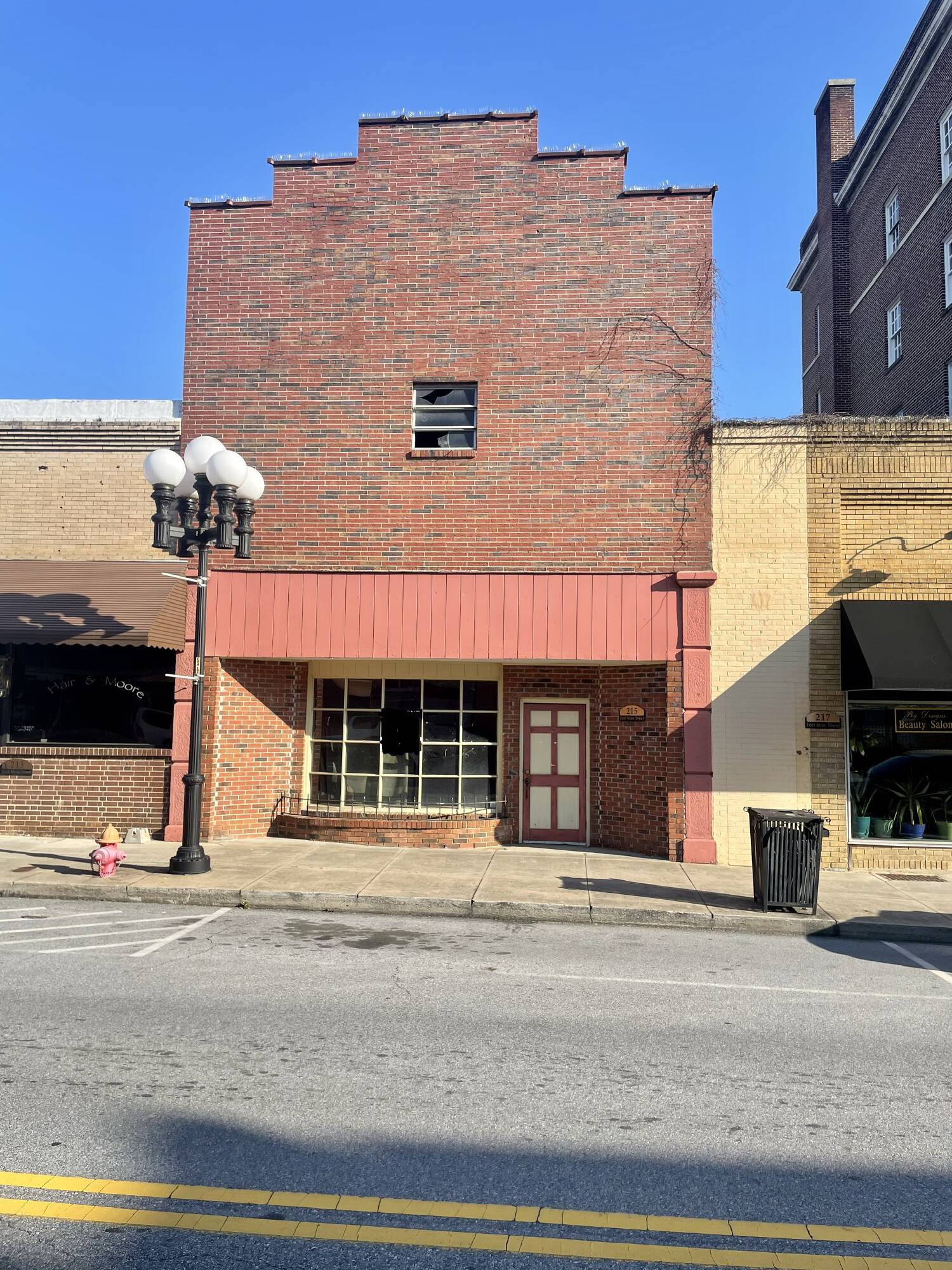 215 E MAIN ST Union SC 29379-2326 APN: 073-20-03-008 000 | Crexi.com