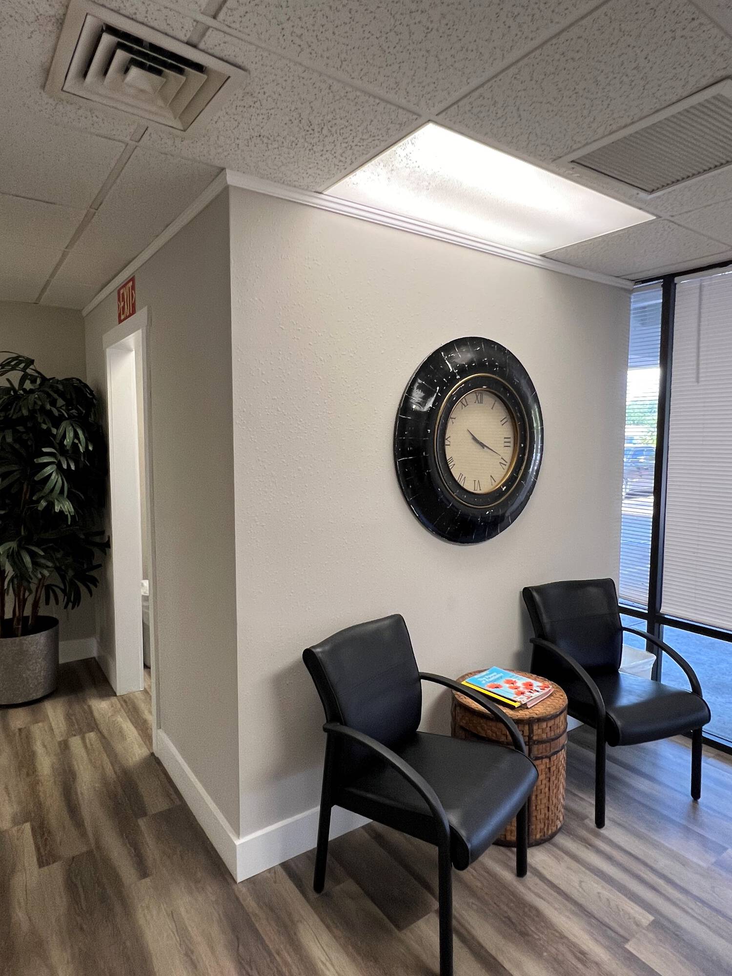 7901 4th St N, St. Petersburg, FL 33702 | Crexi.com