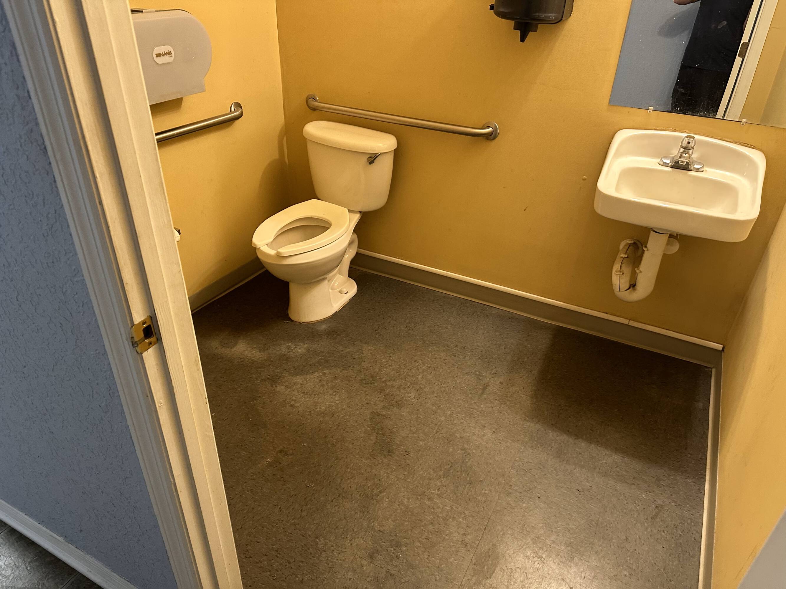 10142 103rd St, Jacksonville, FL 32210 | Crexi.com