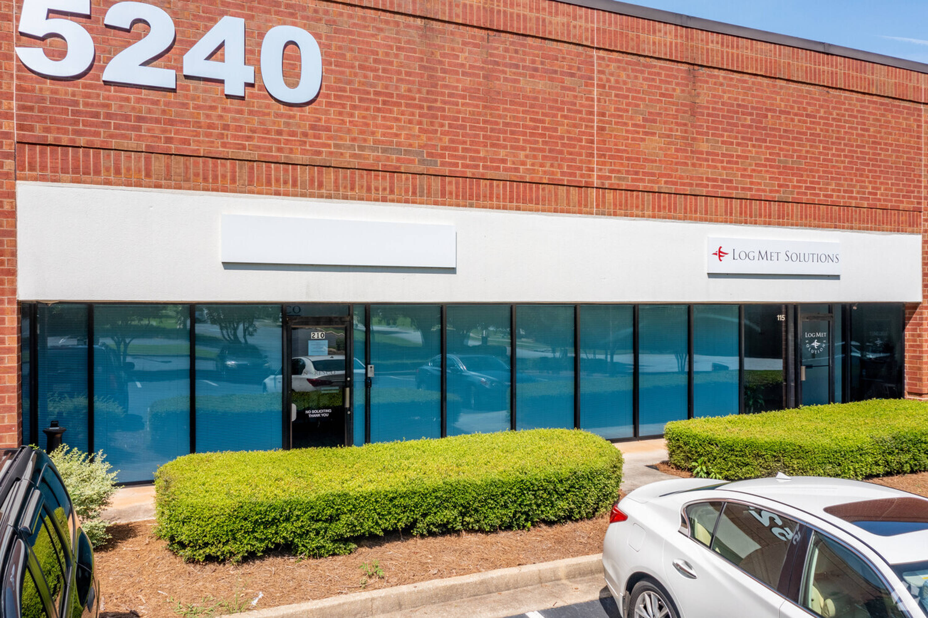 5240 SNAPFINGER PARK DR Decatur GA 30035-4059 APN: 16 024 03 005 ...