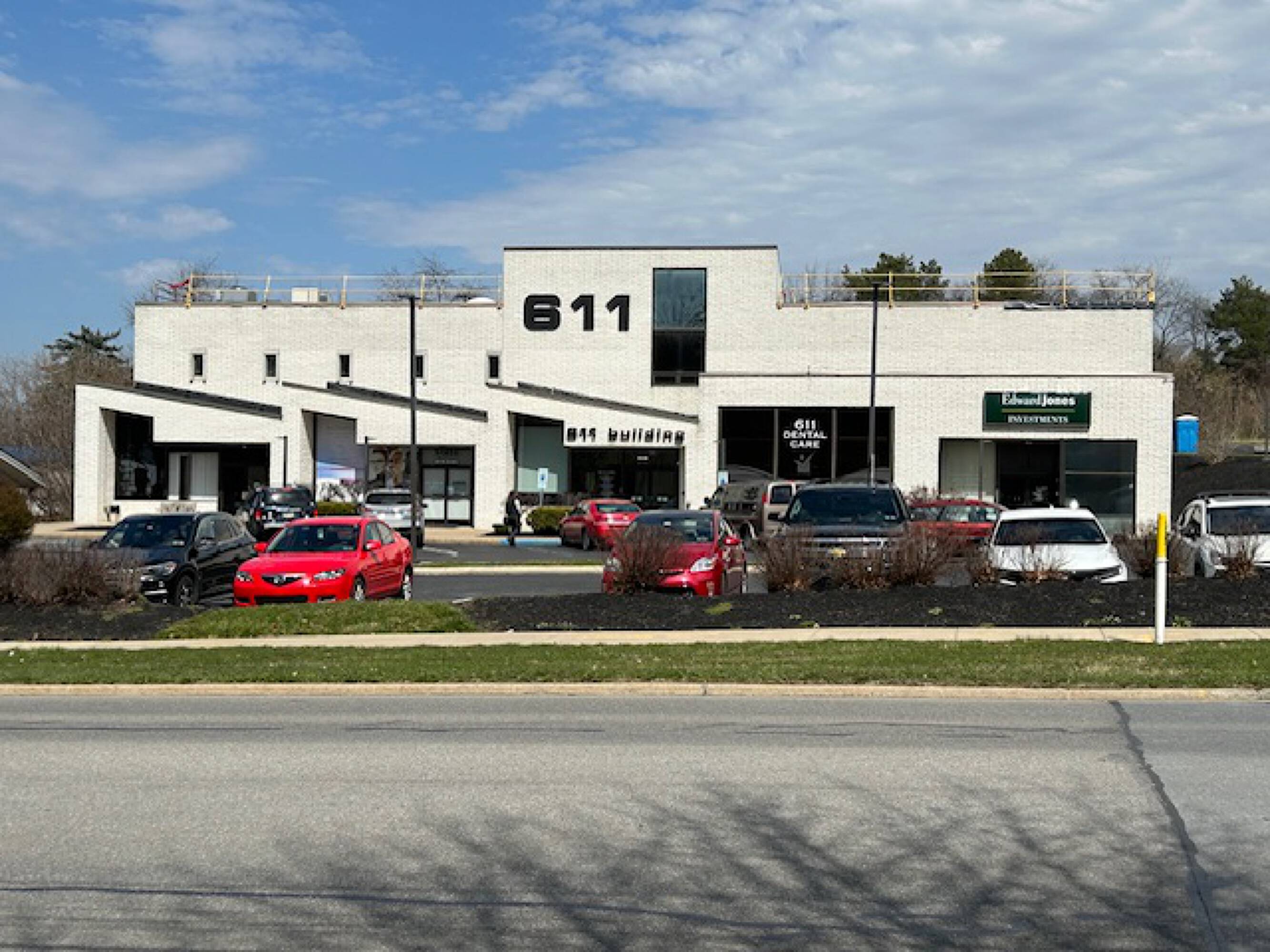 611 UNIVERSITY DR State College PA 16801-6552 APN: 36-014-,124-,0000 ...