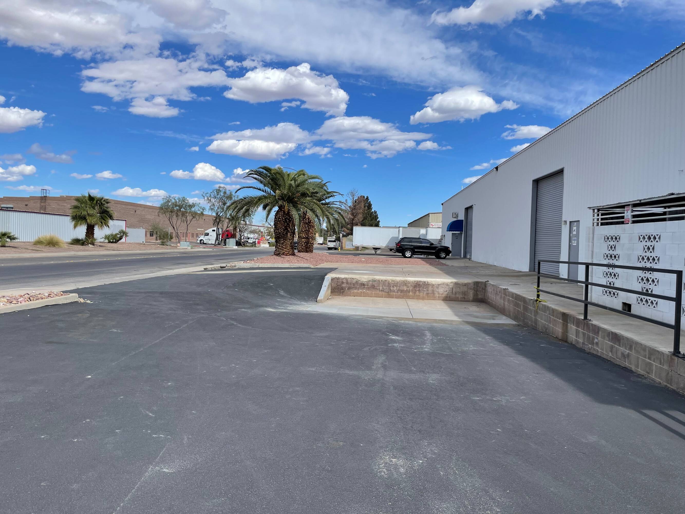 5050 STEPTOE ST Las Vegas NV 89122-7518 APN: 161-27-111-002 | Crexi.com