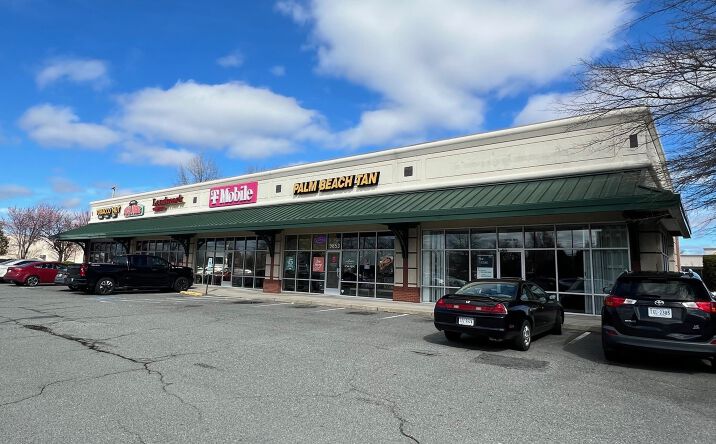 9853 Brook Rd, Glen Allen, VA 23059 | Crexi.com