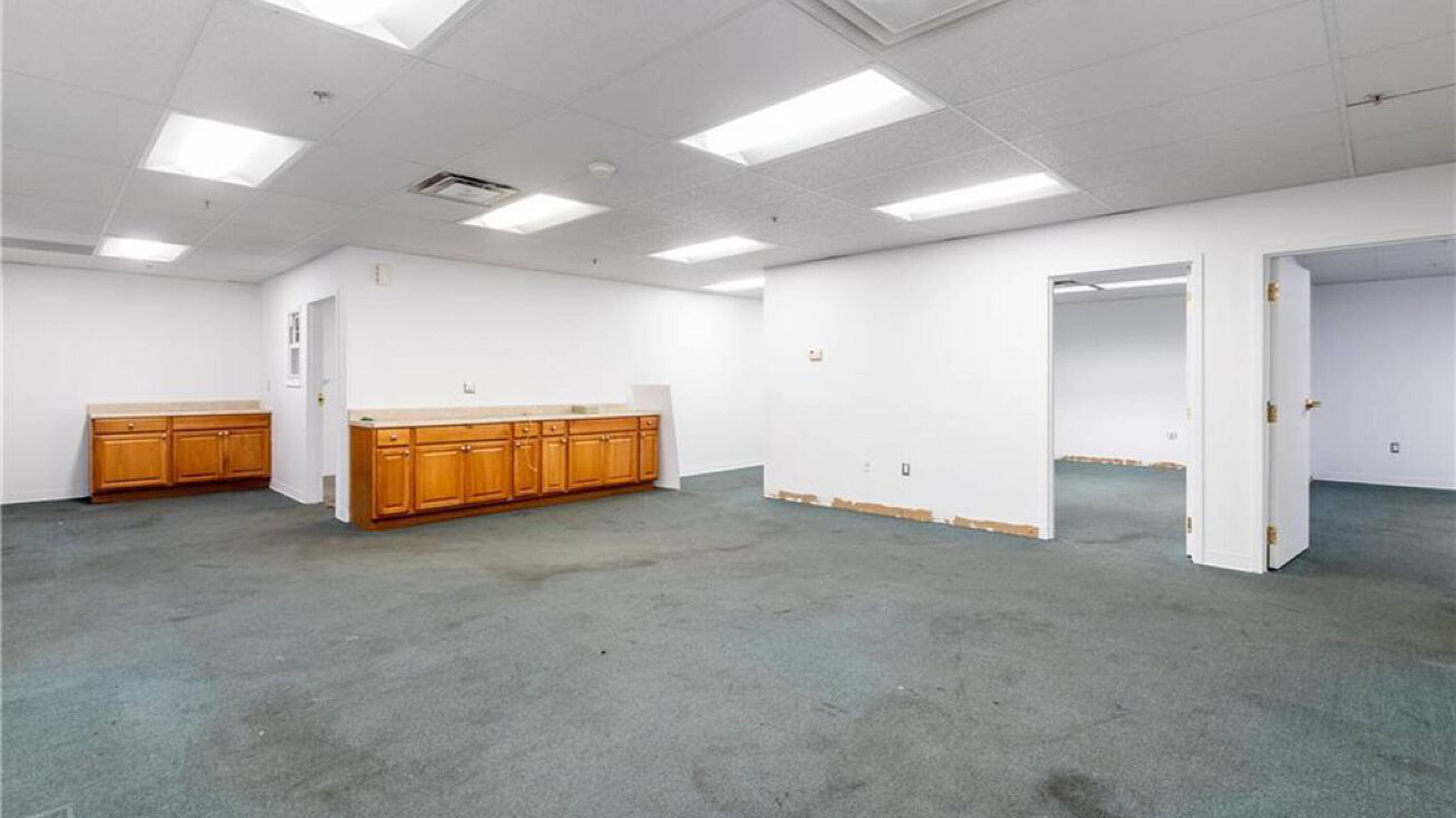 1885 Harlem Rd, Buffalo, NY 14212 | Crexi.com