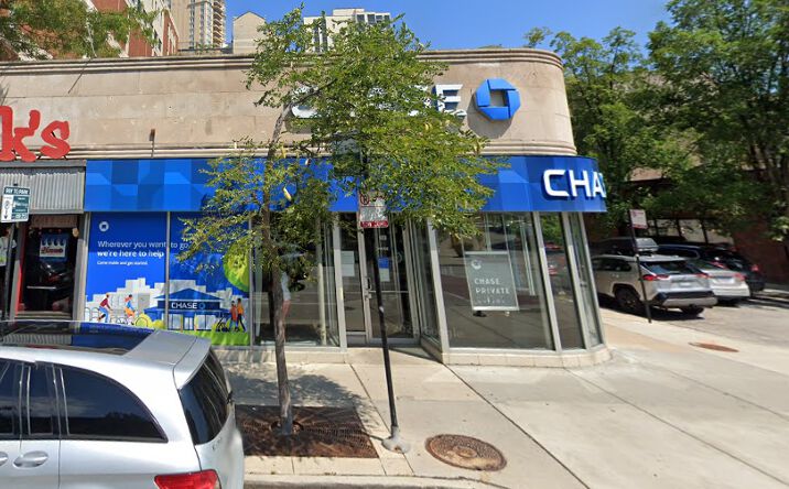 2501 N Clark St, Chicago, IL 60614 | Crexi.com