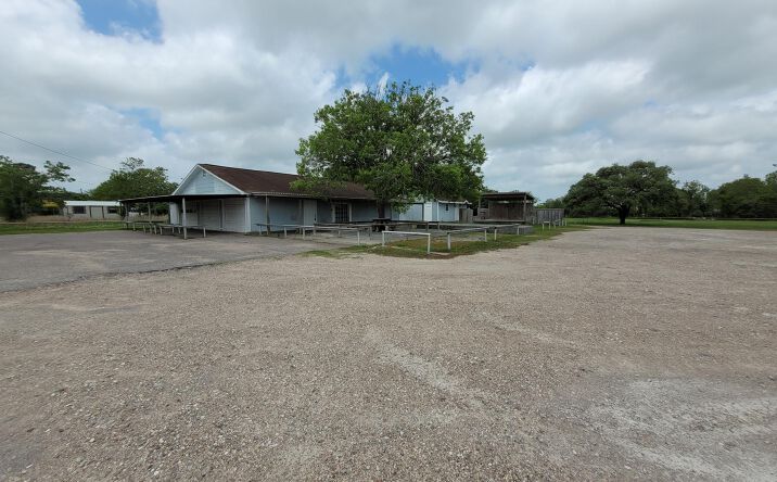 9002 FM 2004, Santa Fe, TX 77510 | Crexi.com
