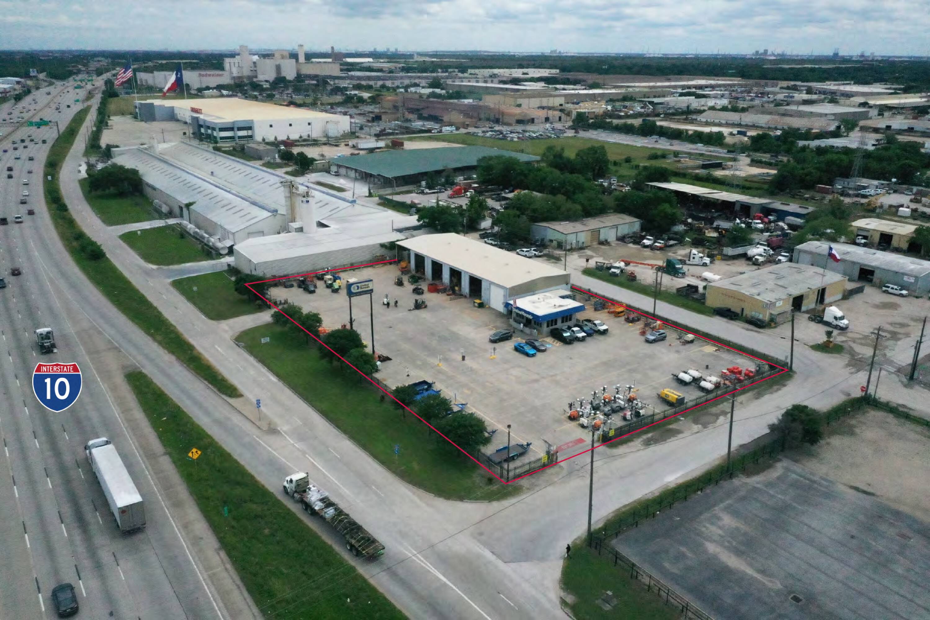 8200 East Fwy, Houston, TX 77029 | Crexi.com