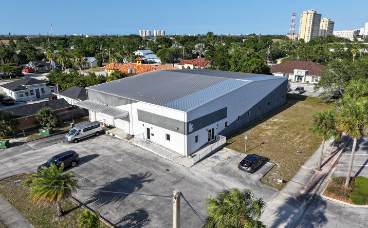 404 E New Haven Ave, Melbourne, FL 32901 | Crexi.com