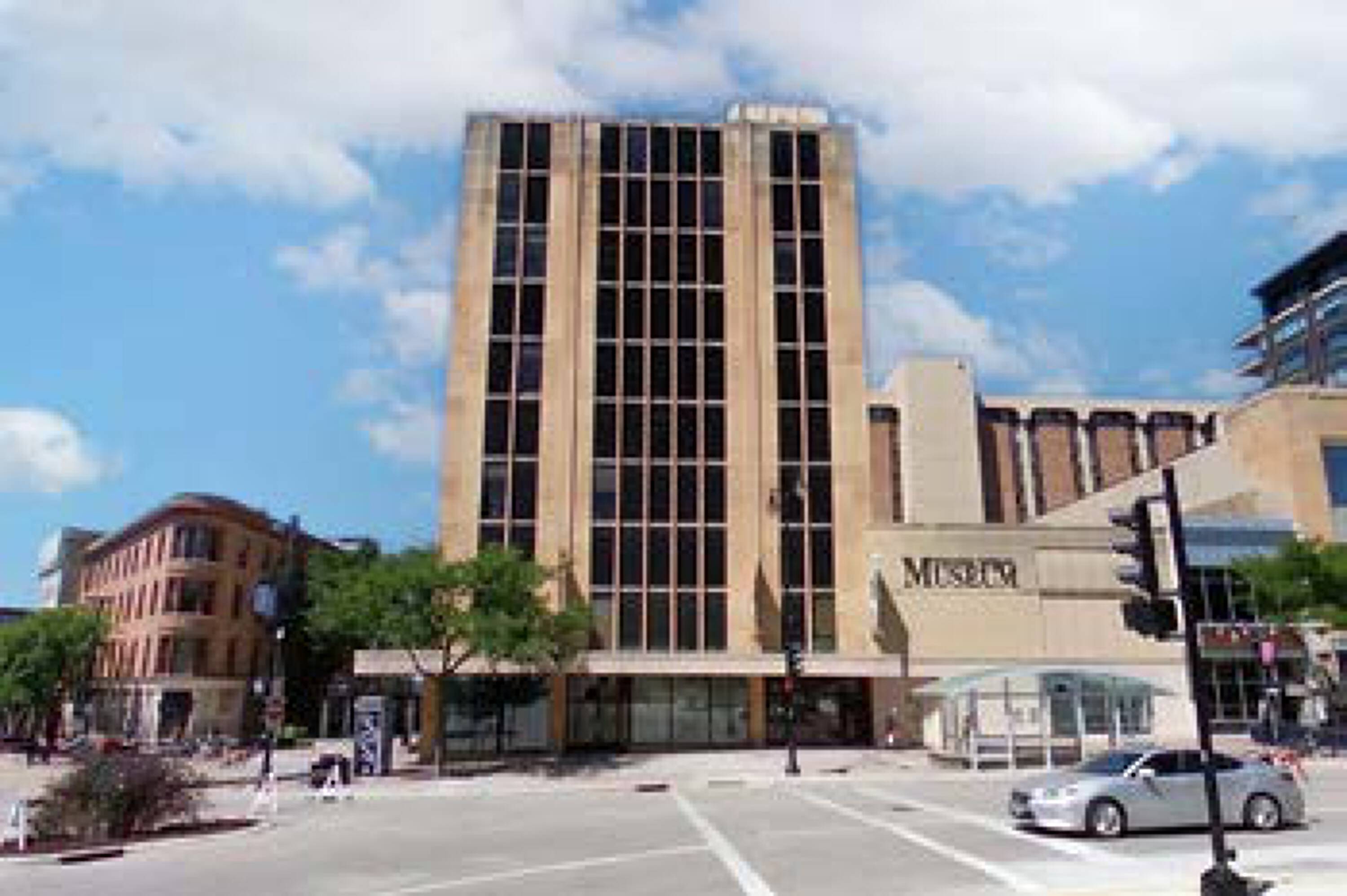 30 W Mifflin St, Madison, WI 53703 | Crexi.com