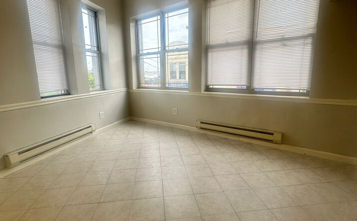 5 W Sunrise Hwy, Freeport, NY 11520 | Crexi.com