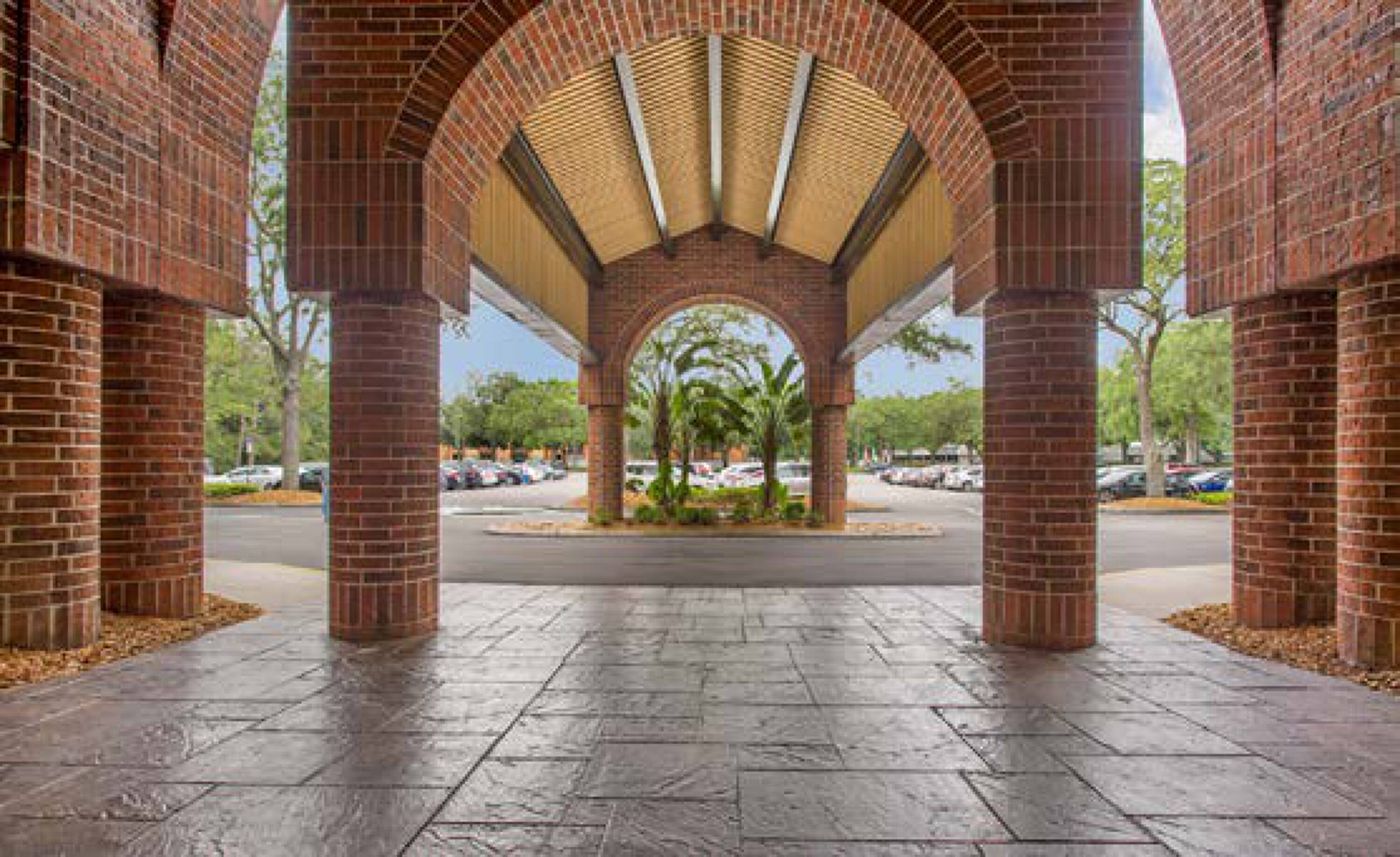 14497 N DALE MABRY HWY Tampa FL 33618-2047 APN: 18900.0000 | Crexi.com