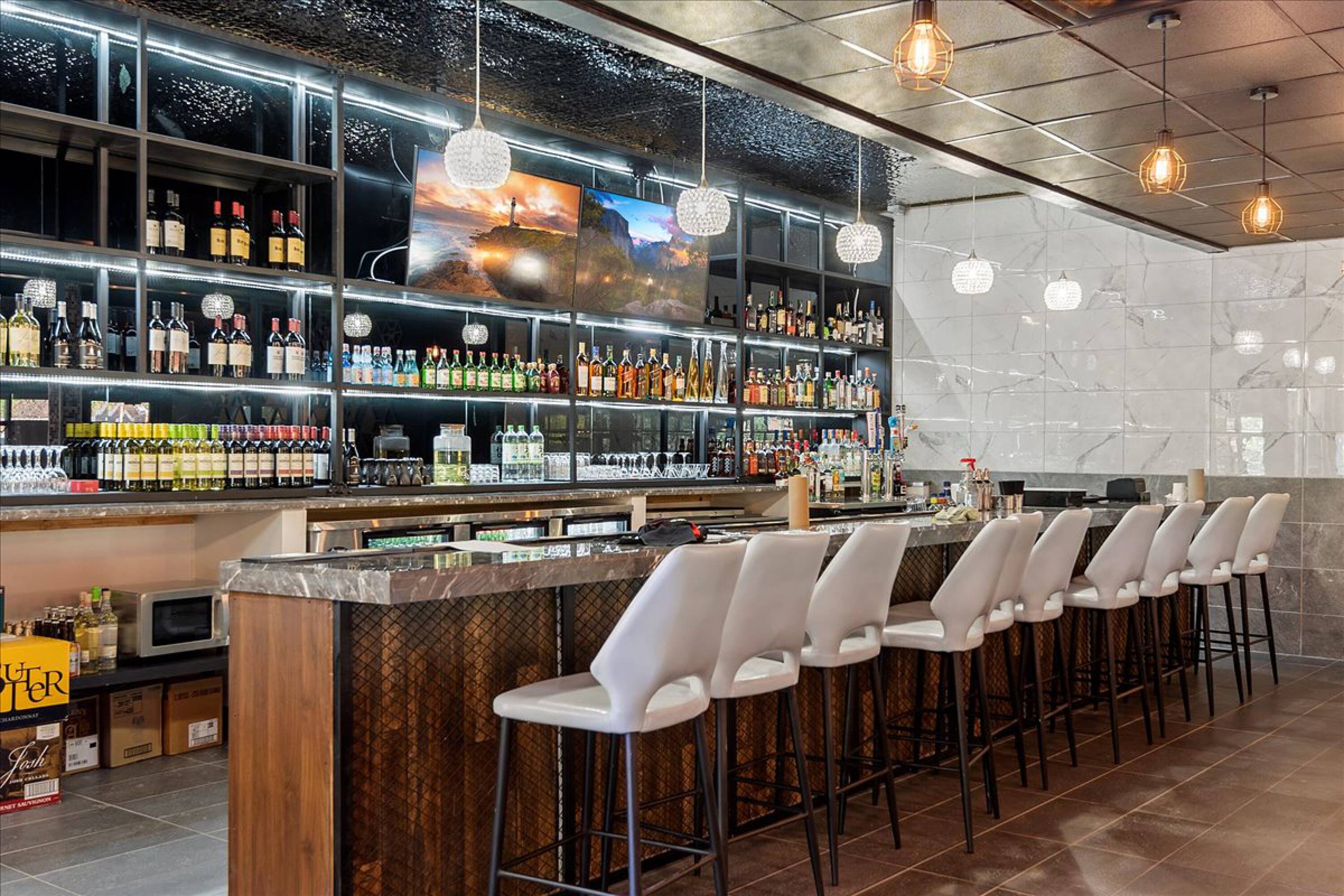 2100 W White Oaks Dr, Springfield, IL 62704 | Crexi.com