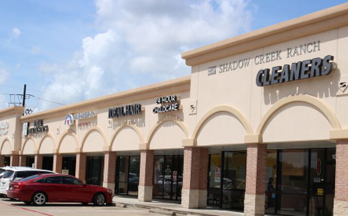 11711 Shadow Creek Pkwy, Pearland, TX 77584 | Crexi.com