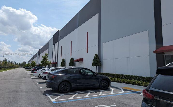 4120 W 104th St # 20, Hialeah, FL 33018 | Crexi.com