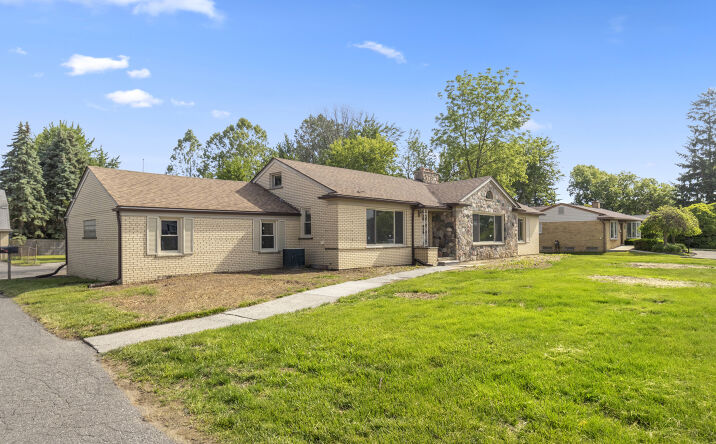 7107 N Wayne Rd, Westland, MI 48185 | Crexi.com