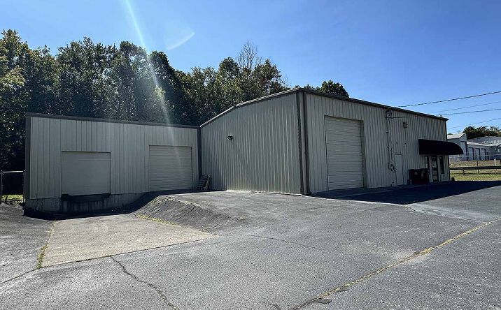 3307 Wayfield Dr, Johnson City, TN 37601 | Crexi.com