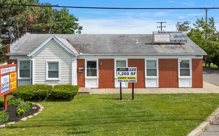 23925 Denton St, Clinton Twp, MI 48036 | Crexi.com