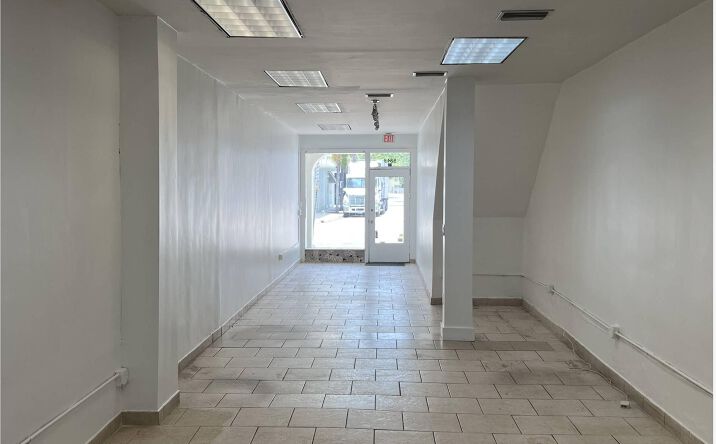 5837 SW 72nd St, South Miami, FL 33143 | Crexi.com