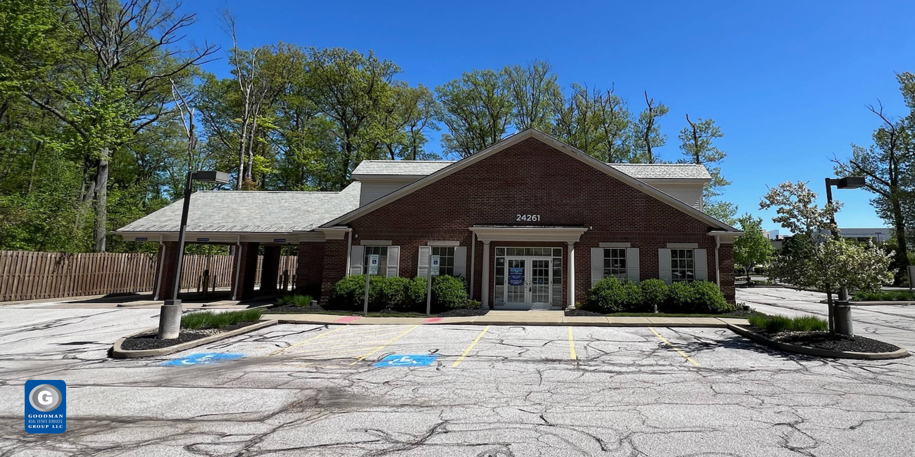 24261 Cedar Rd, Lyndhurst, OH 44124 | Crexi.com